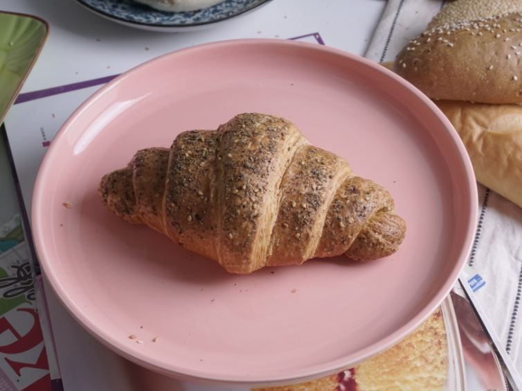 Buy Bread Talk Zaater Croissants Online in Kuwait | Talabat Kuwait