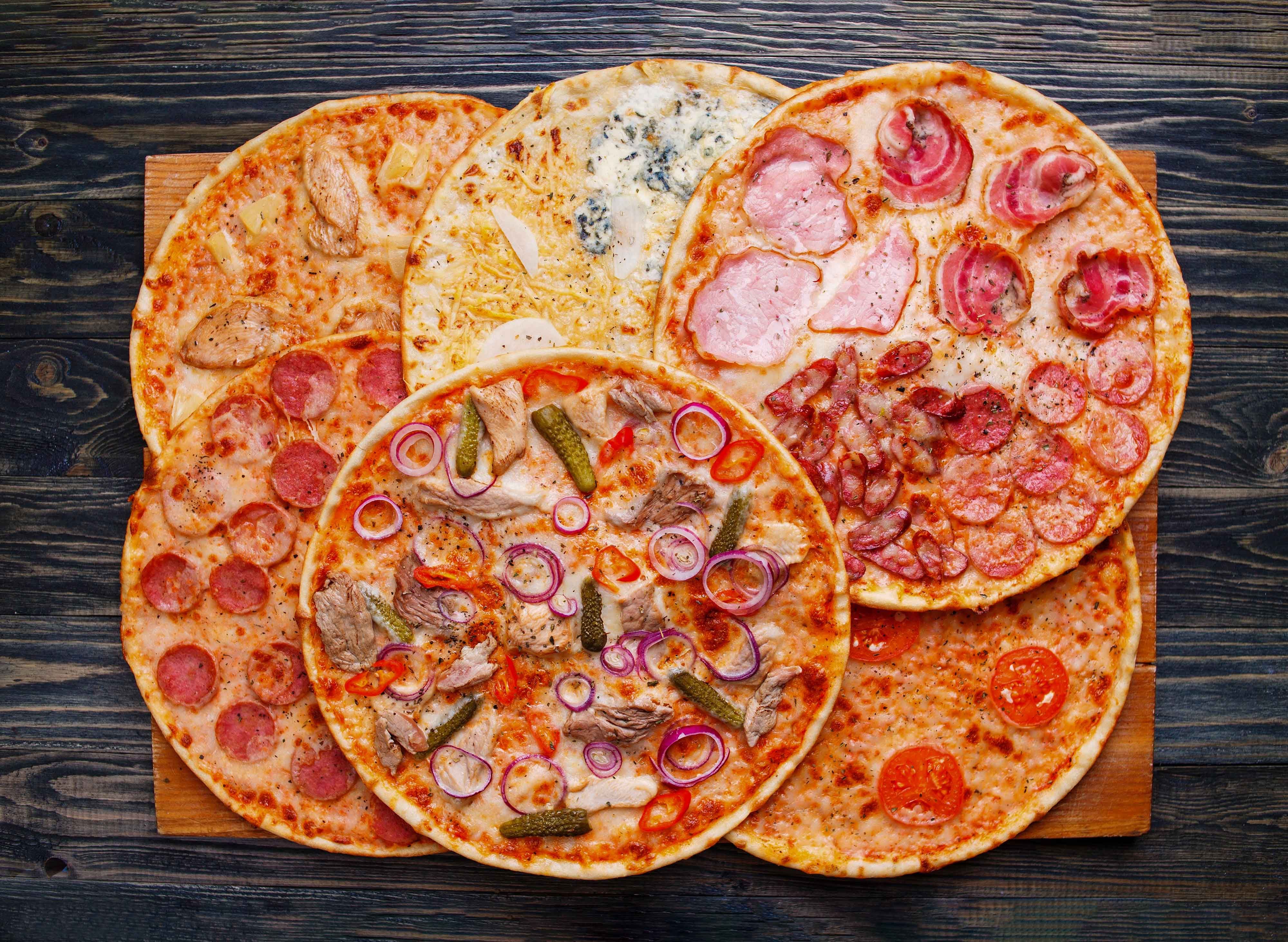 Pizza On Time delivery in Dhaka | foodpanda