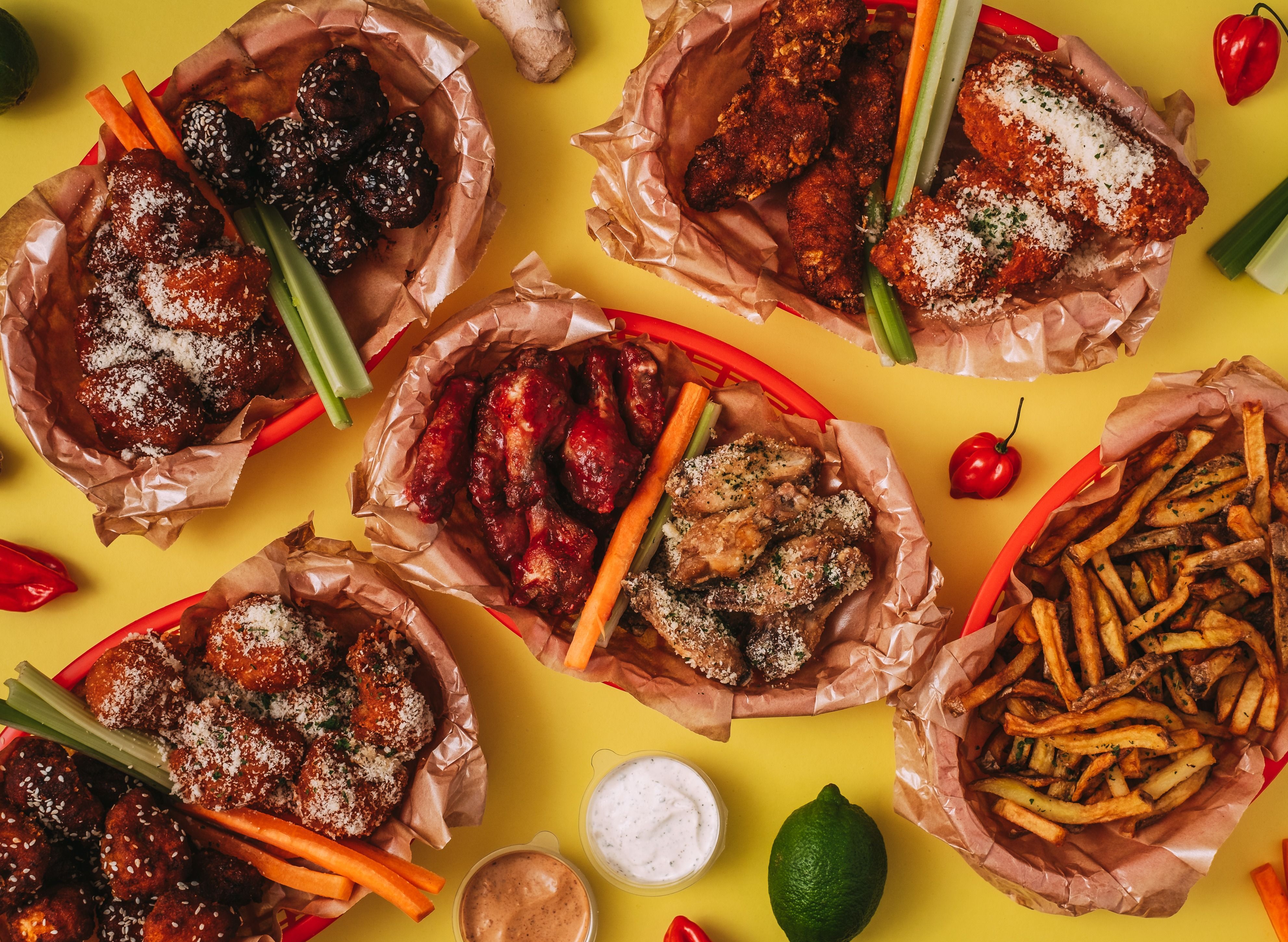 WingHaus Karlín Prague - rozvoz jídla & menu - foodora.cz (damejidlo.cz)