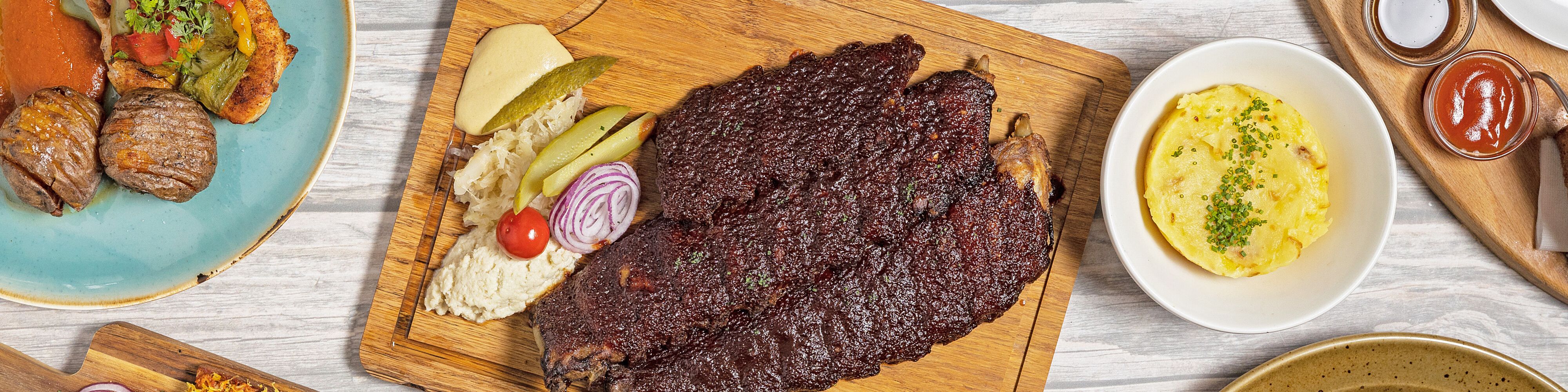 Restaurace U Tří prasátek Prague - rozvoz jídla & menu - foodora.cz ...