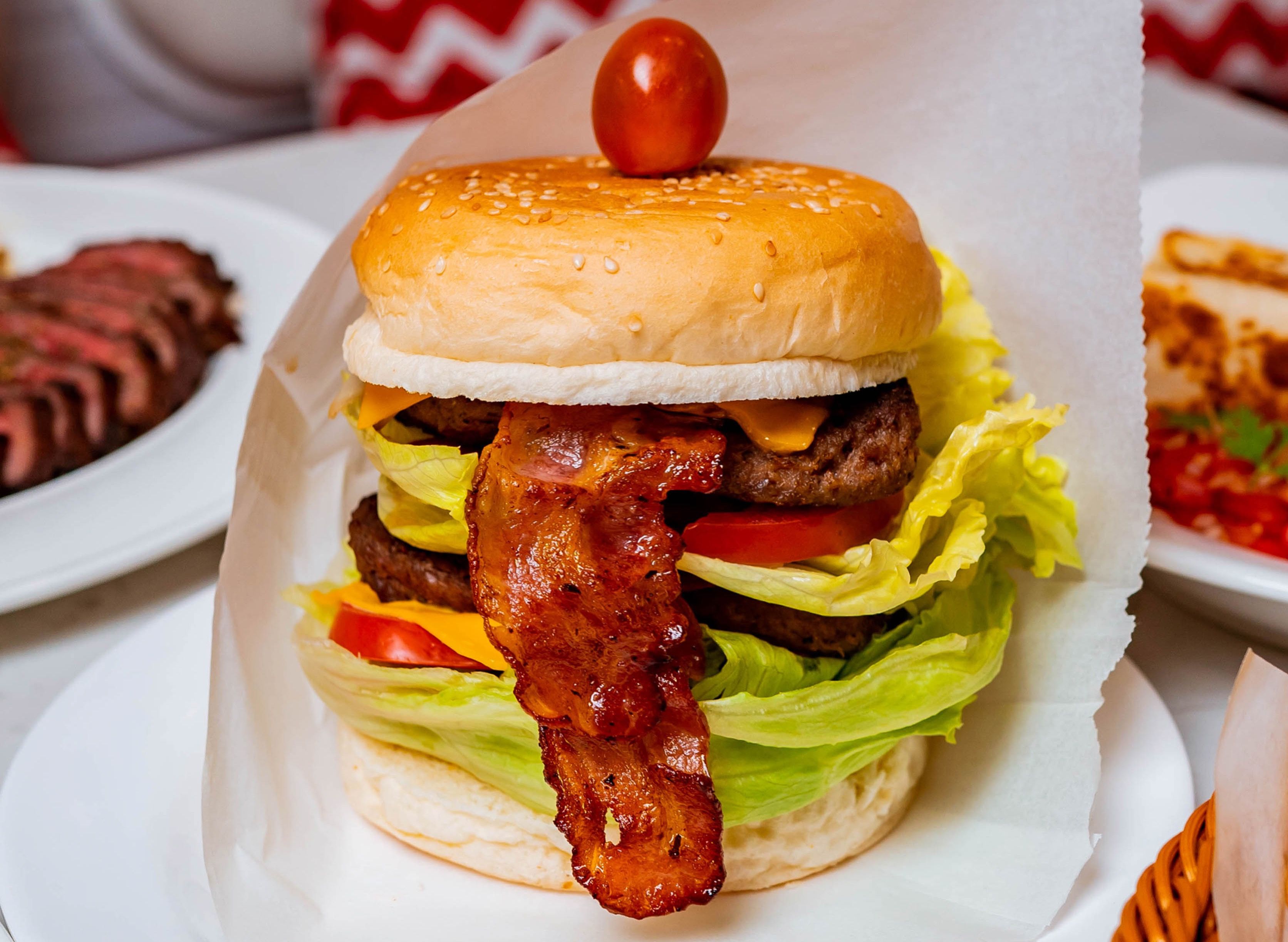 Mike's Burger House (St 2004) Menu | Order Online on foodpanda Cambodia