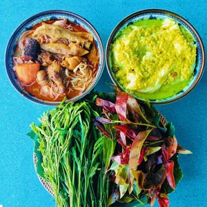 Numbanh Chok Kruosa Chhgnanh (Chom Chao) Menu | Order Online on ...