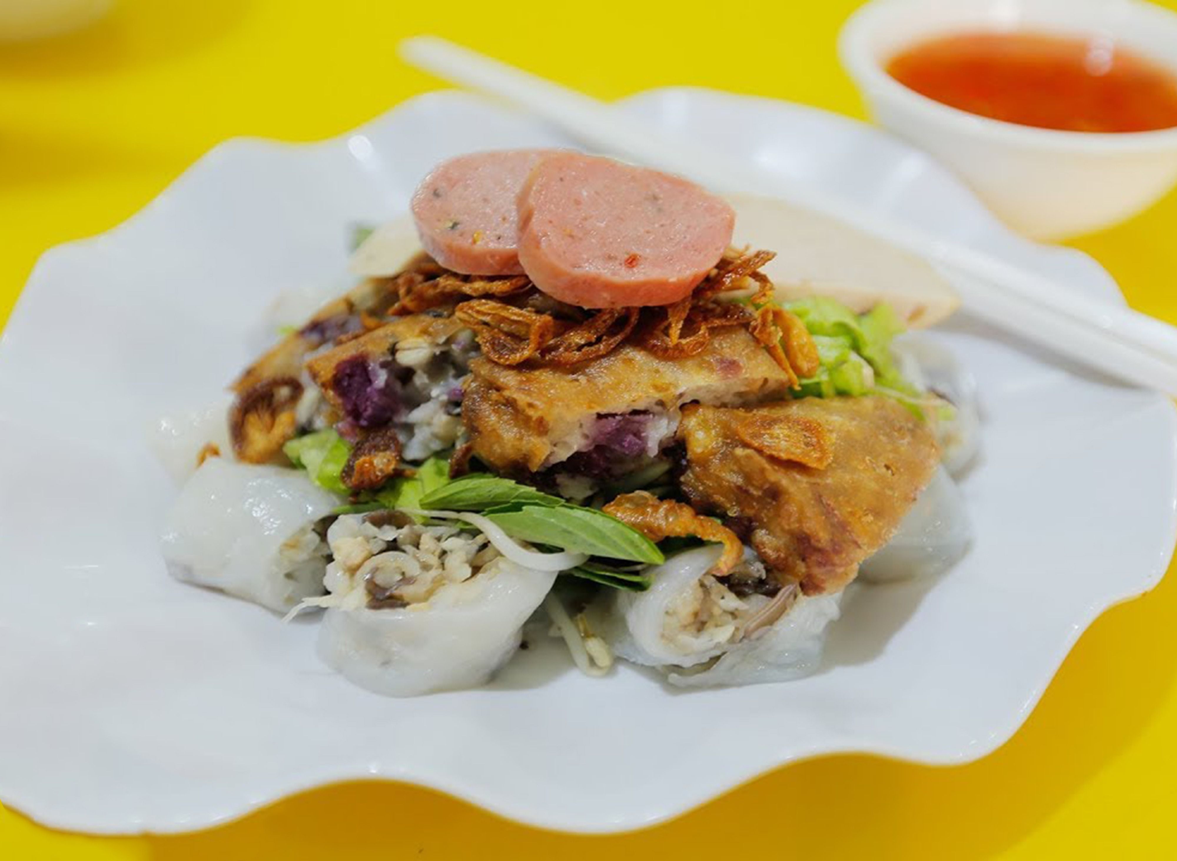 Kuy Teav Kat & Nom Pang Batte 999 (Tot Chin) Menu | Order Online on ...