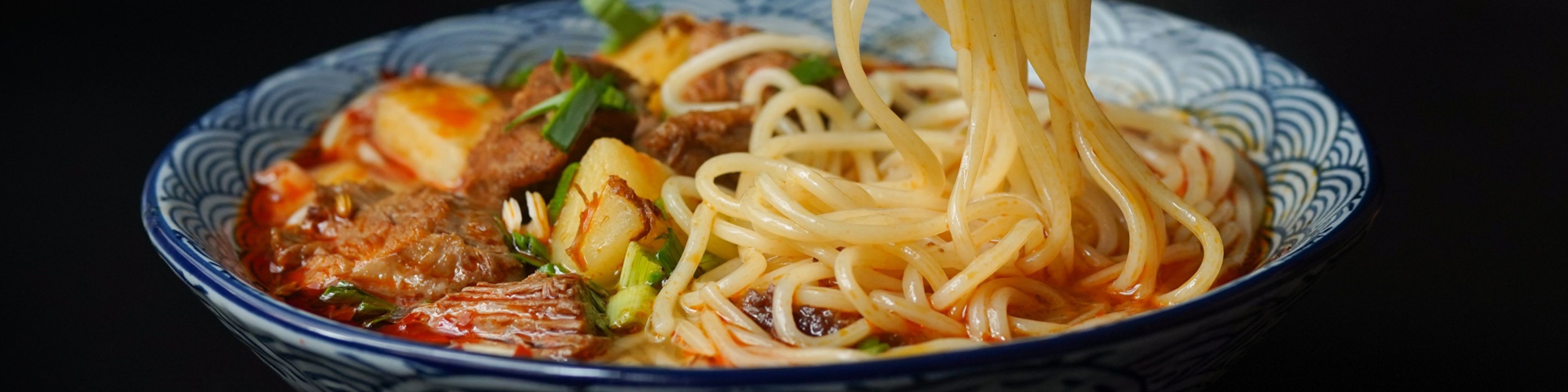 Feine Sichuan Küche Wien - Lieferservice & Speisekarte | foodora.at (mjam.net)