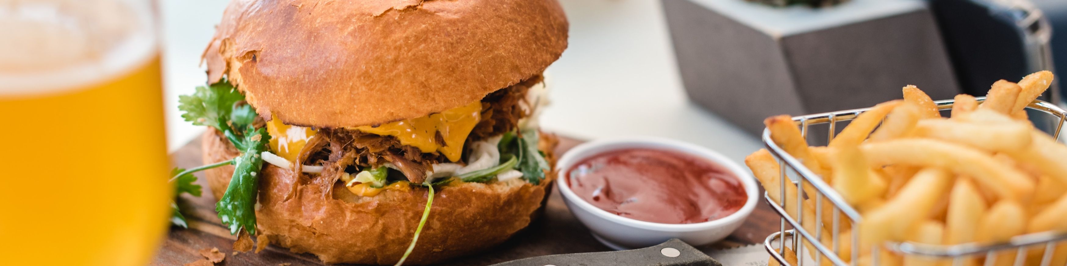 Mr. Schnitzel & Burger Wien - Lieferservice & Speisekarte | foodora.at ...