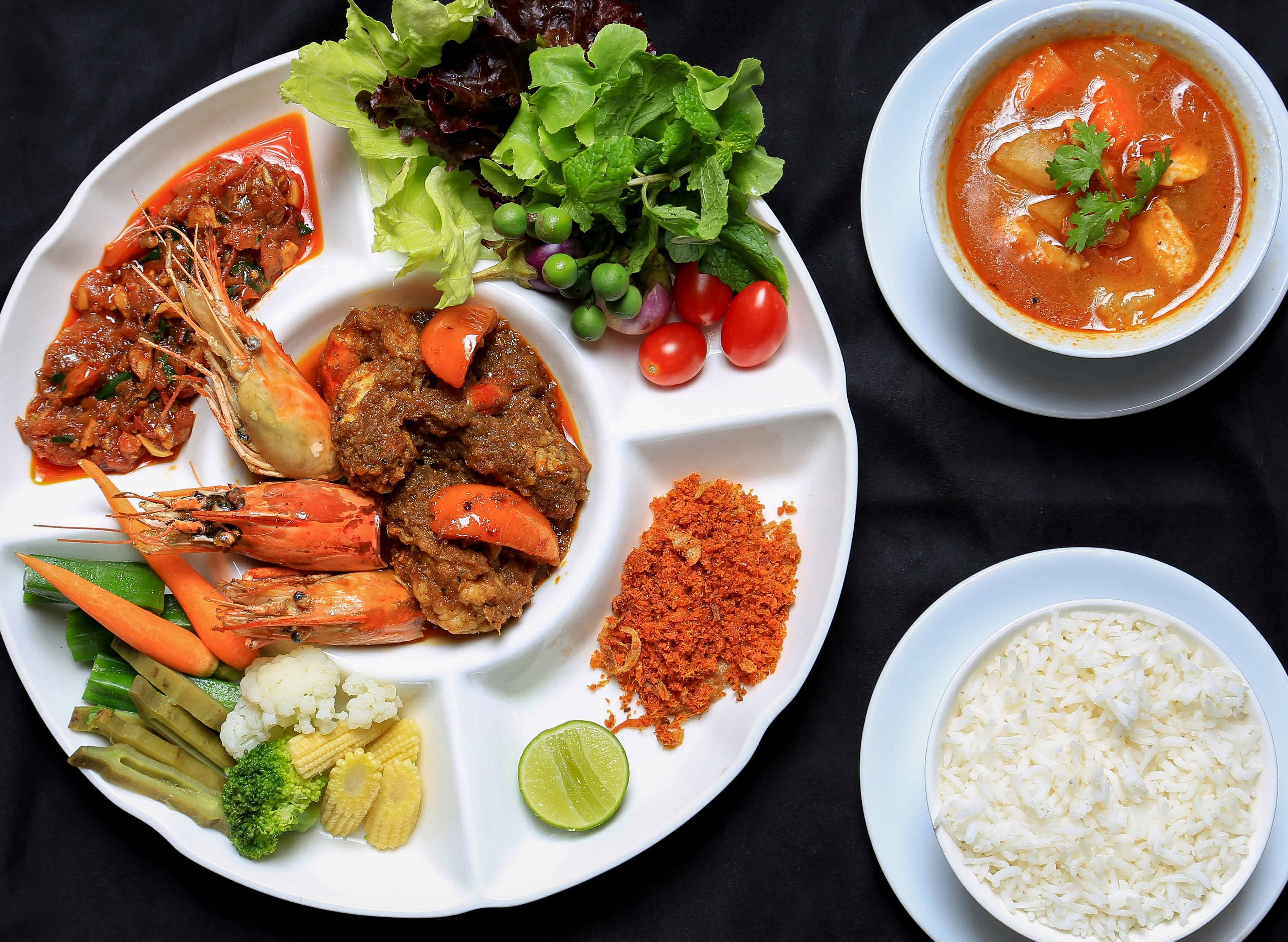 မေကြီးလက်ရာ မြန်မာထမင်းဆိုင် Menu Order Online On Foodpanda Myanmar