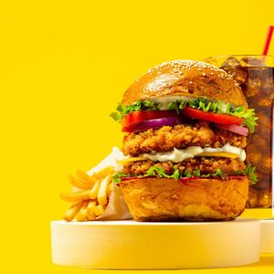 Moving Cafe Crispy Chicken Burger Menu, Price & Delivery in Klang ...