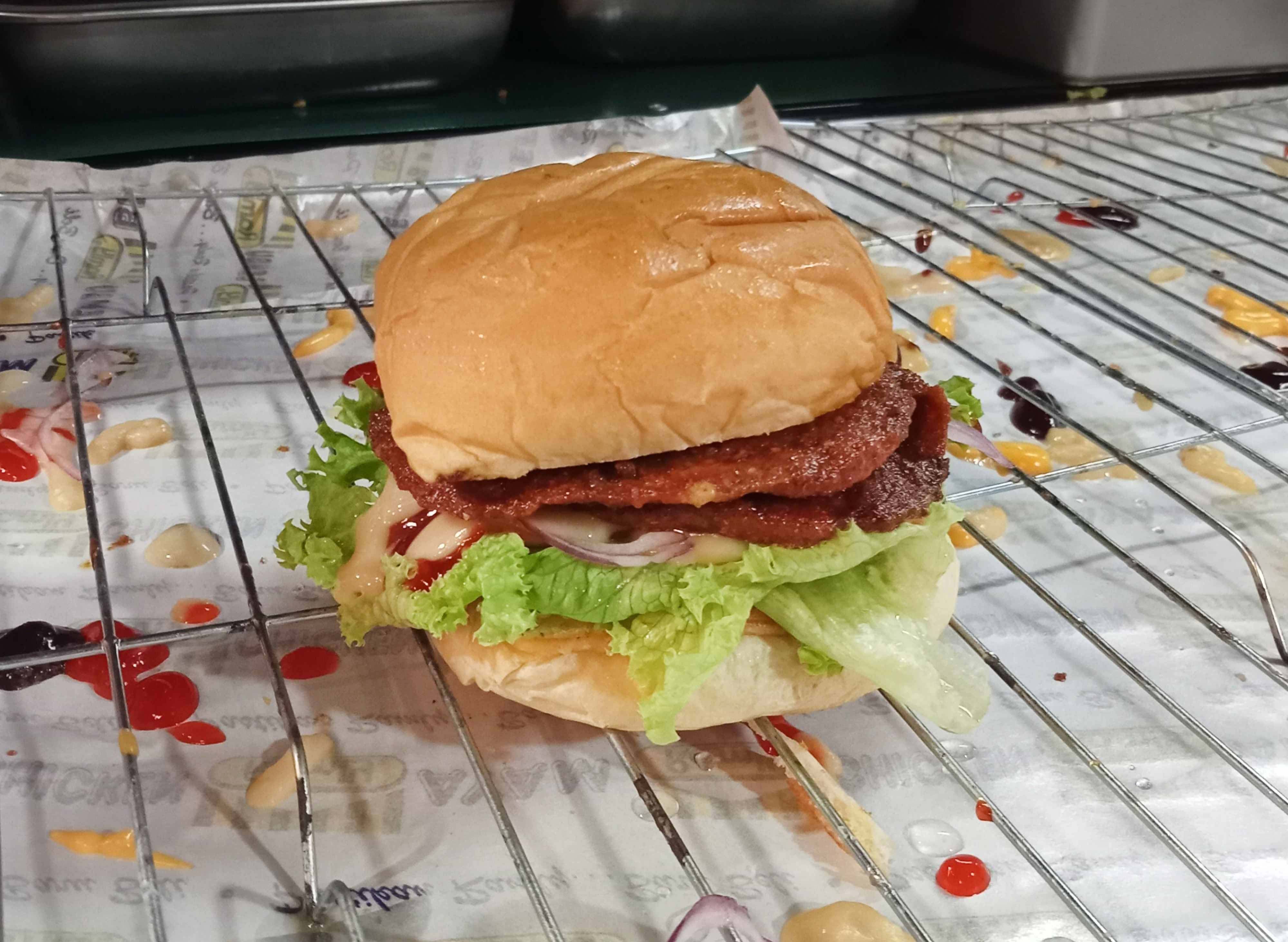 LS BURGER AYAM CRISPY | Food Delivery from foodpanda