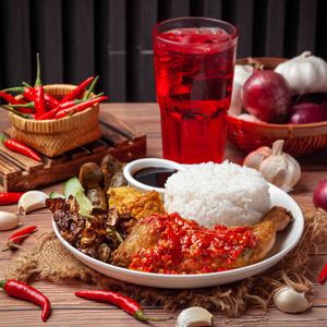 Ayam Gepuk Top Global (Larkin Jaya) menu and delivery in Mount Austin ...