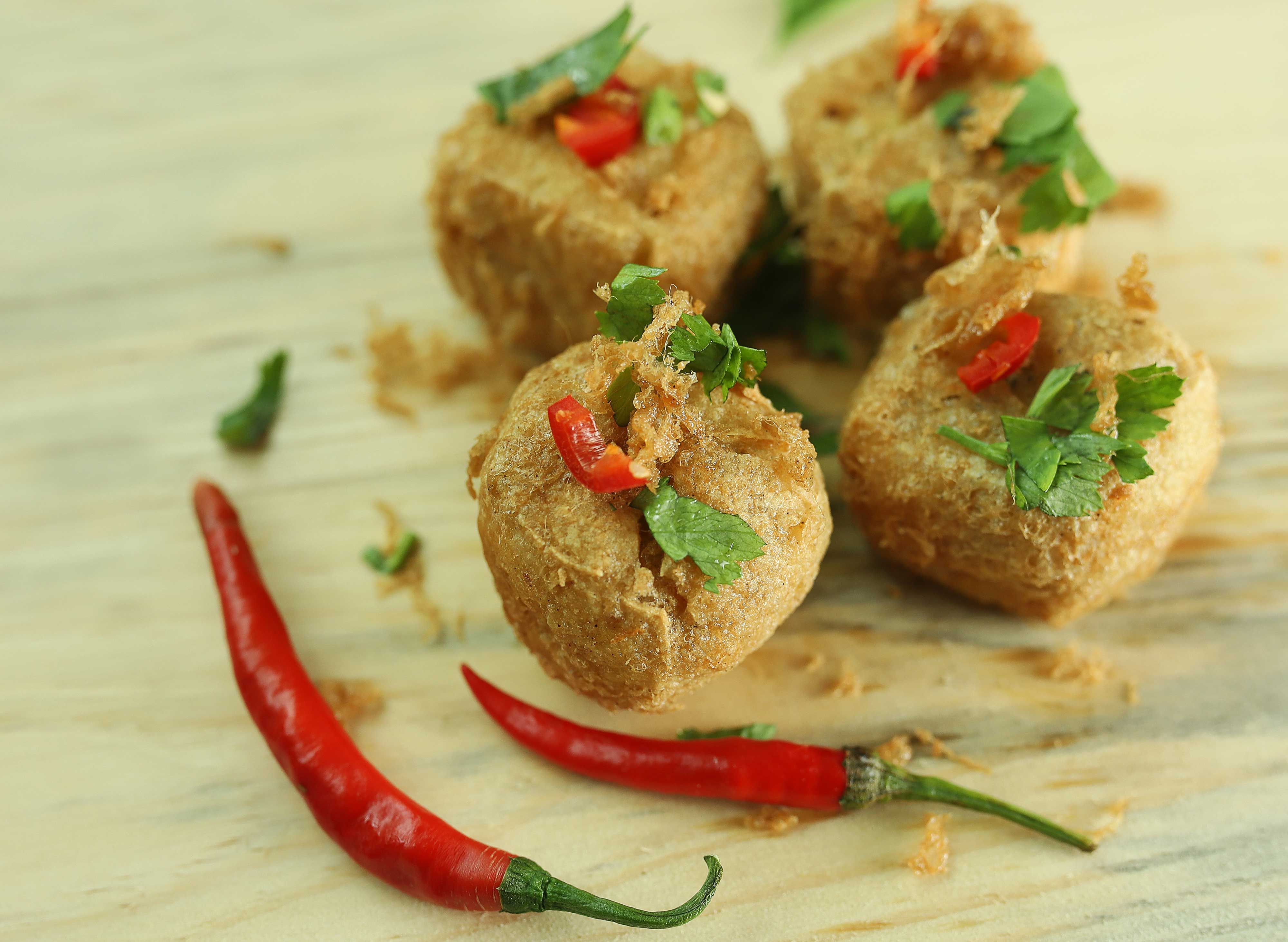 SYAZMI TAUHU BERGEDIL | Food Delivery from foodpanda