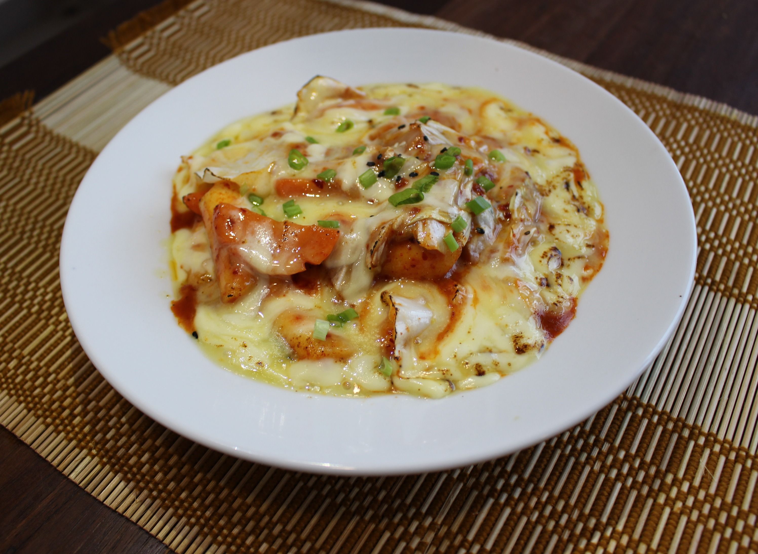 Pizzarella Misokimchi Cameron Centrum menu and delivery in Cameron ...