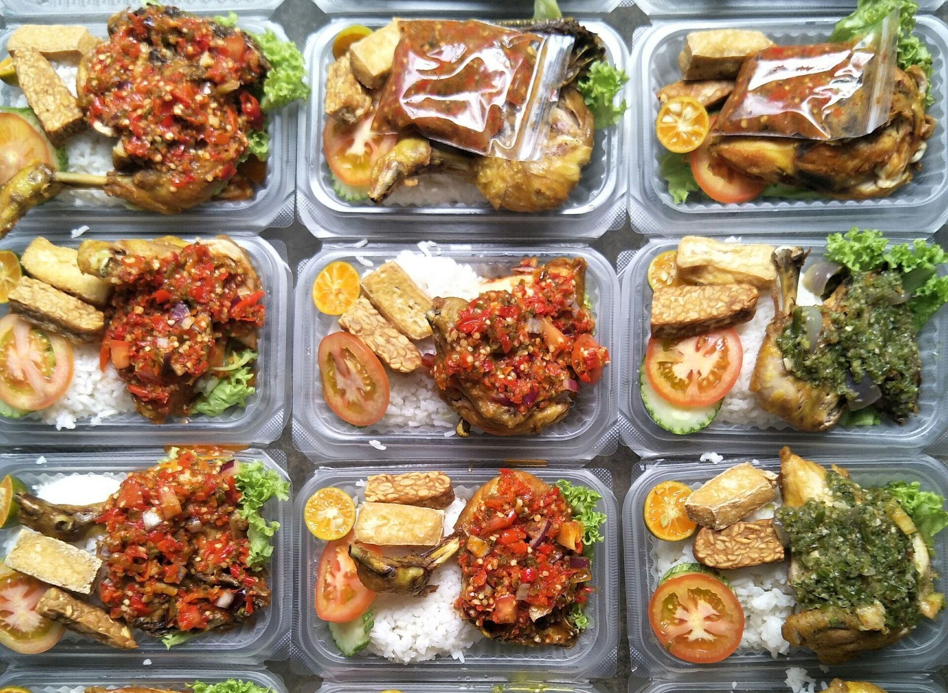 Nasi Ayam Penyet Tombo Luwe menu and delivery in Kulai | foodpanda