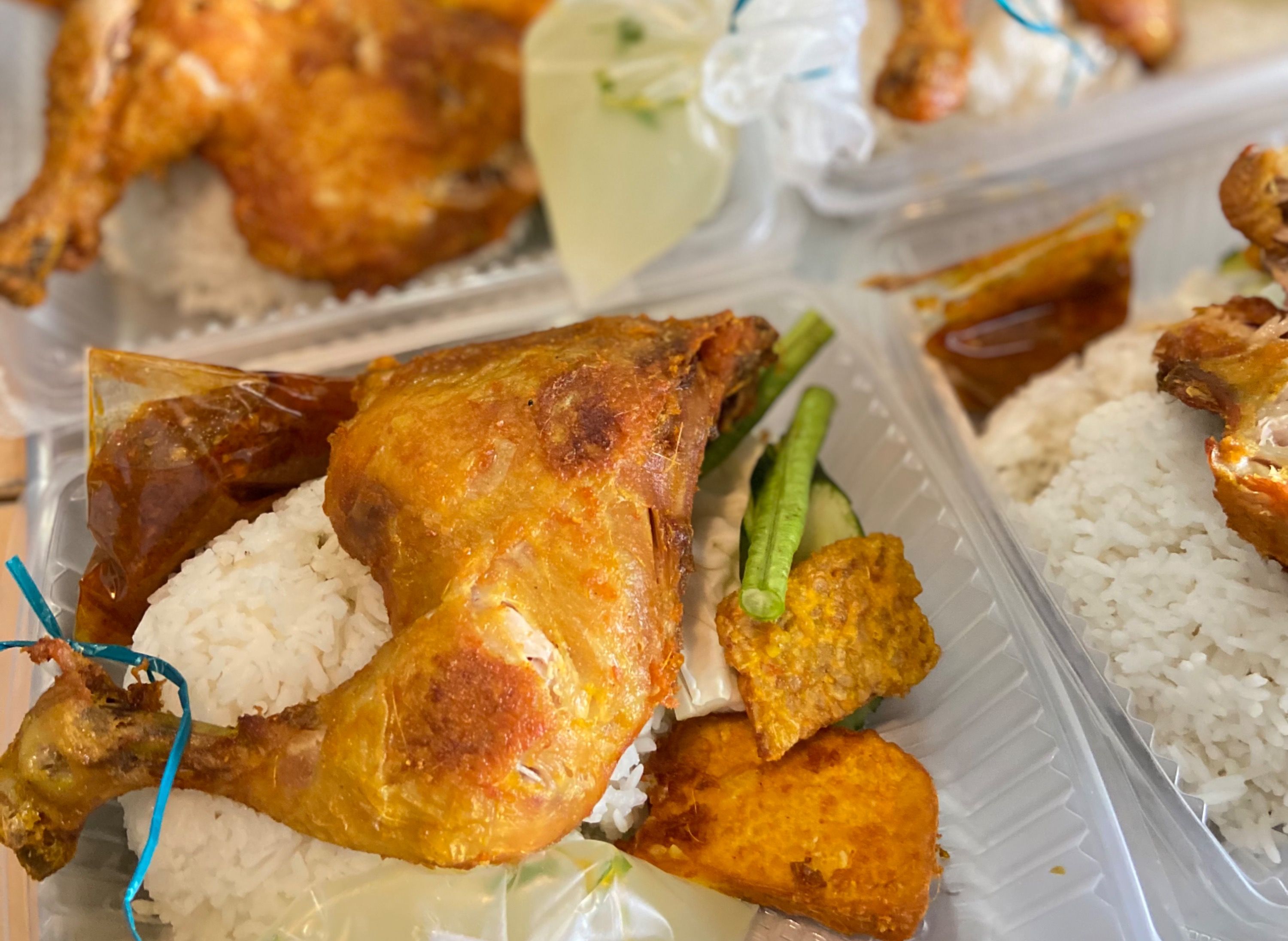 Kafe Dulang Ayan menu and delivery in Senai | foodpanda