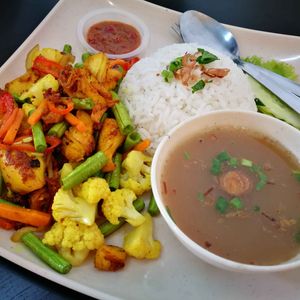 Mat Rock Special Ayam Goreng Kunyit (Chinatown) menu and delivery in ...