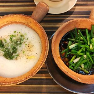 Big Tree Porridge Restaurant Menu, Price & Delivery in Muar | foodpanda