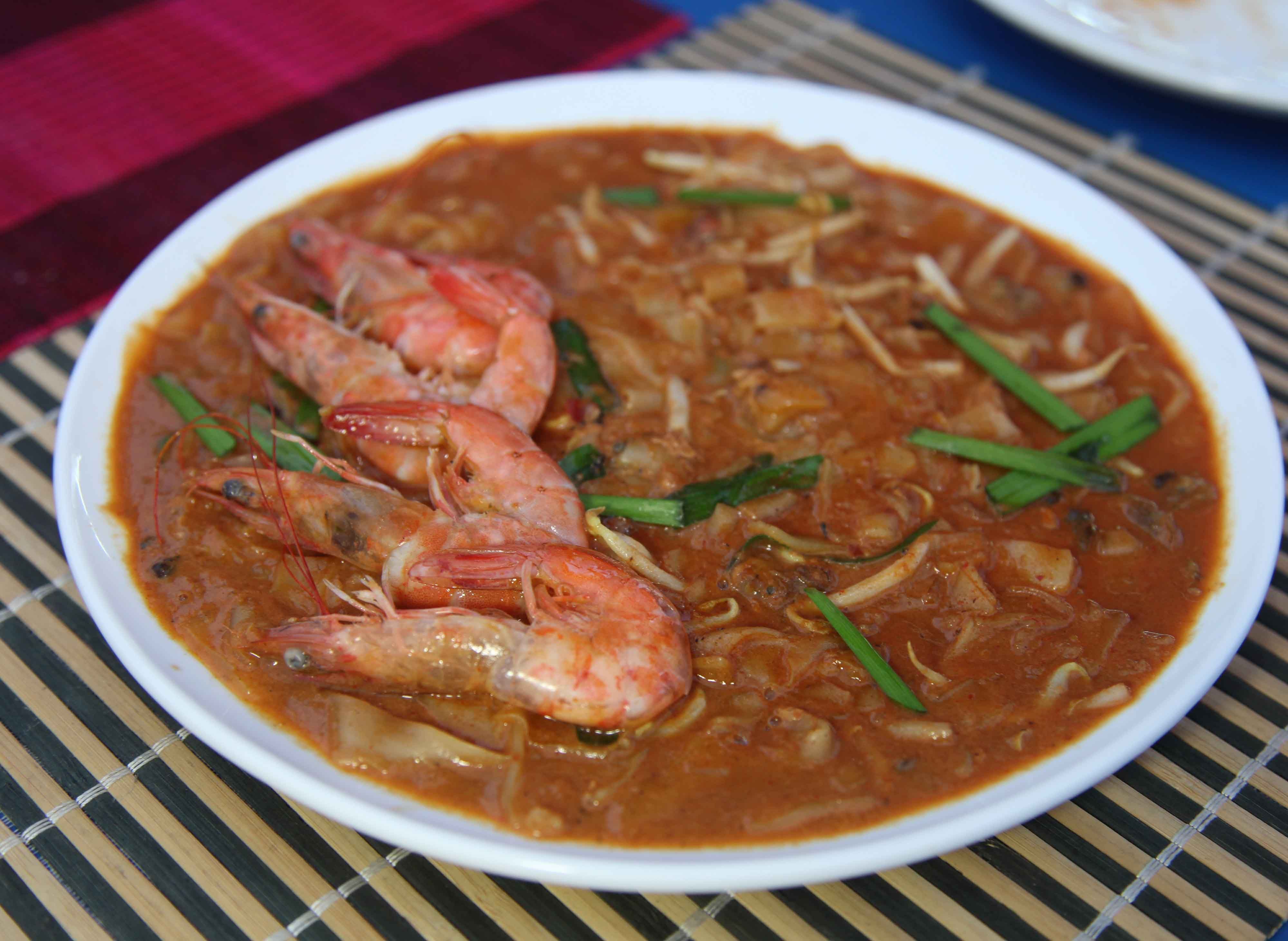 Azi Char Keow Teow & JMS Tomyam menu and delivery in Perai | foodpanda