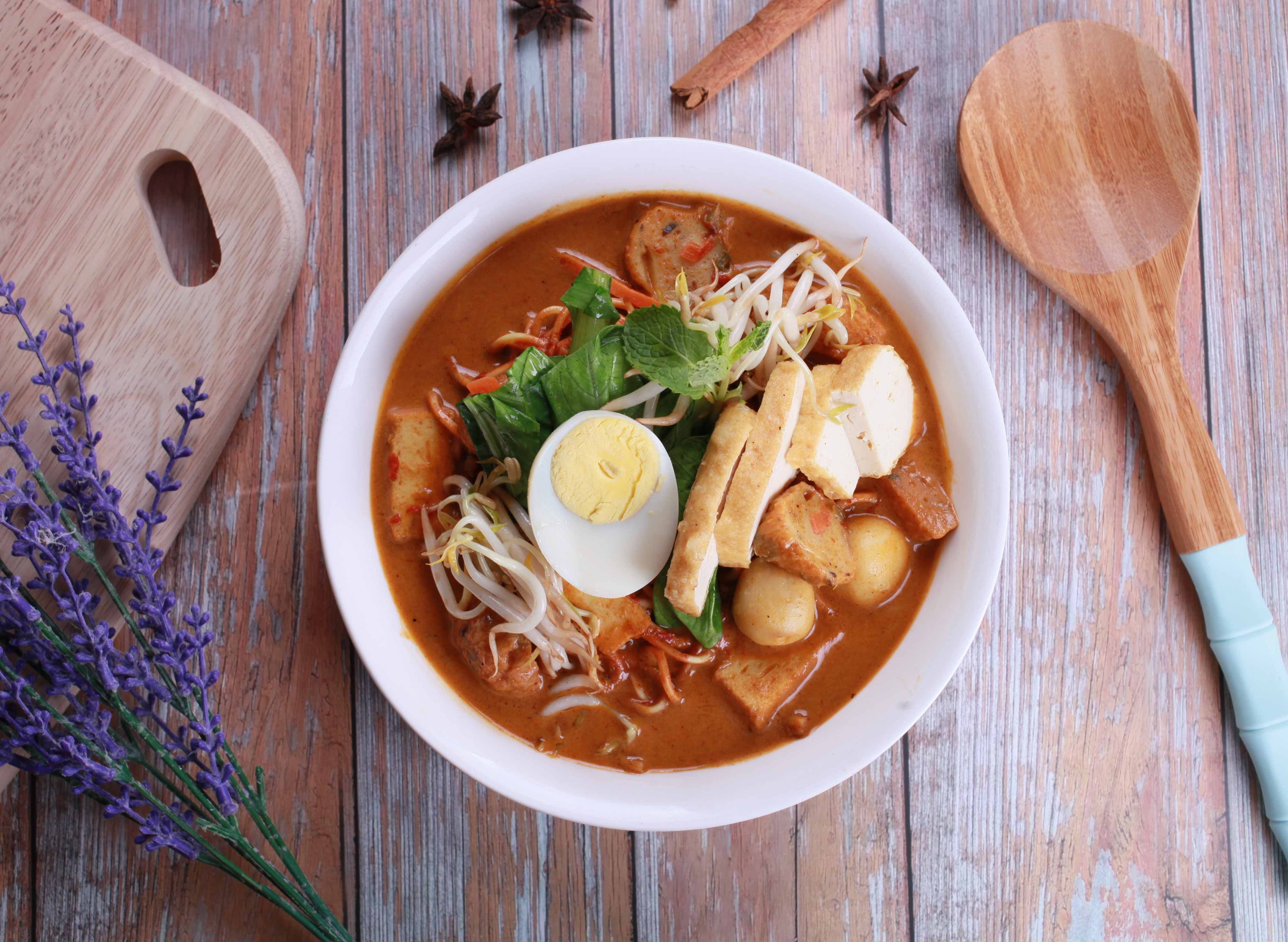 Ah Song Curry Mee @ Cathay Food Court menu and delivery in Bukit ...
