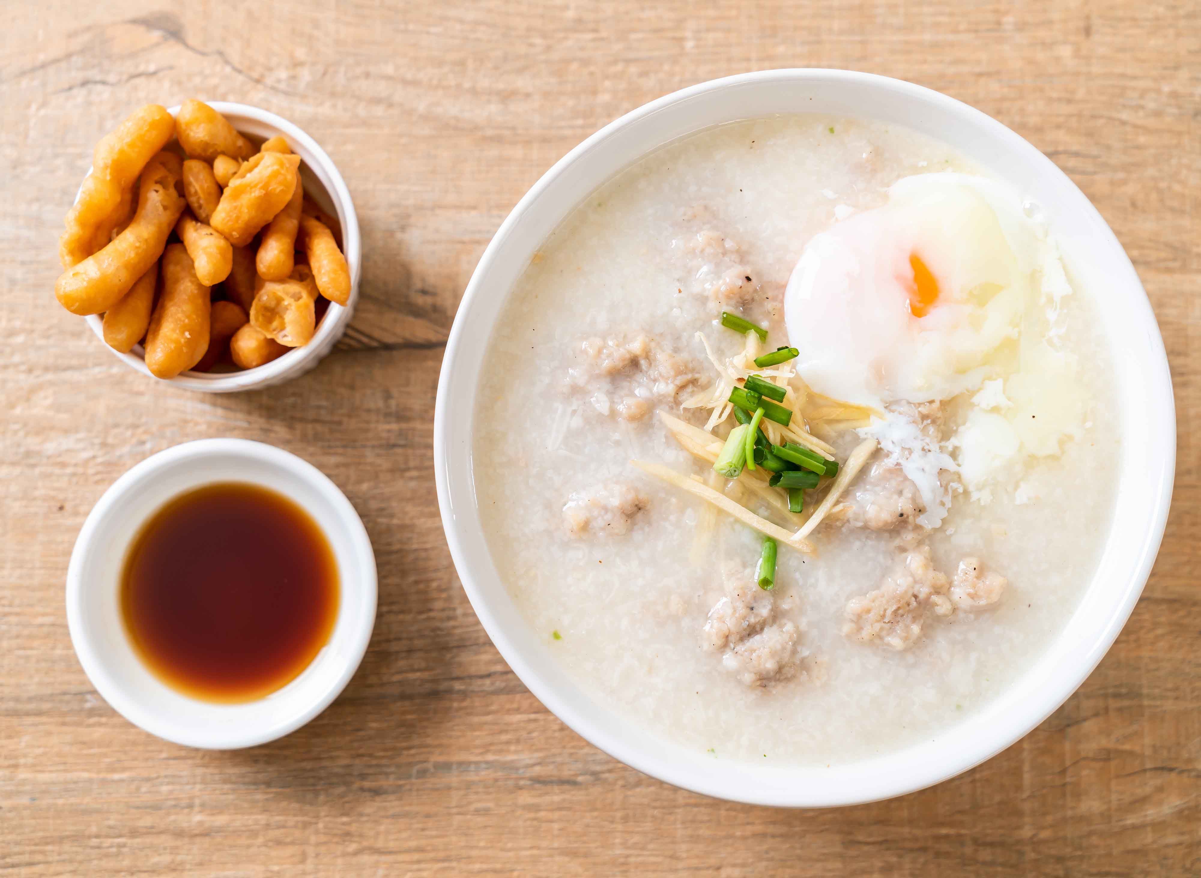 燕姐猪肉粥 Pork Porridge (Meng Kee Kopitiam) | Food Delivery from foodpanda