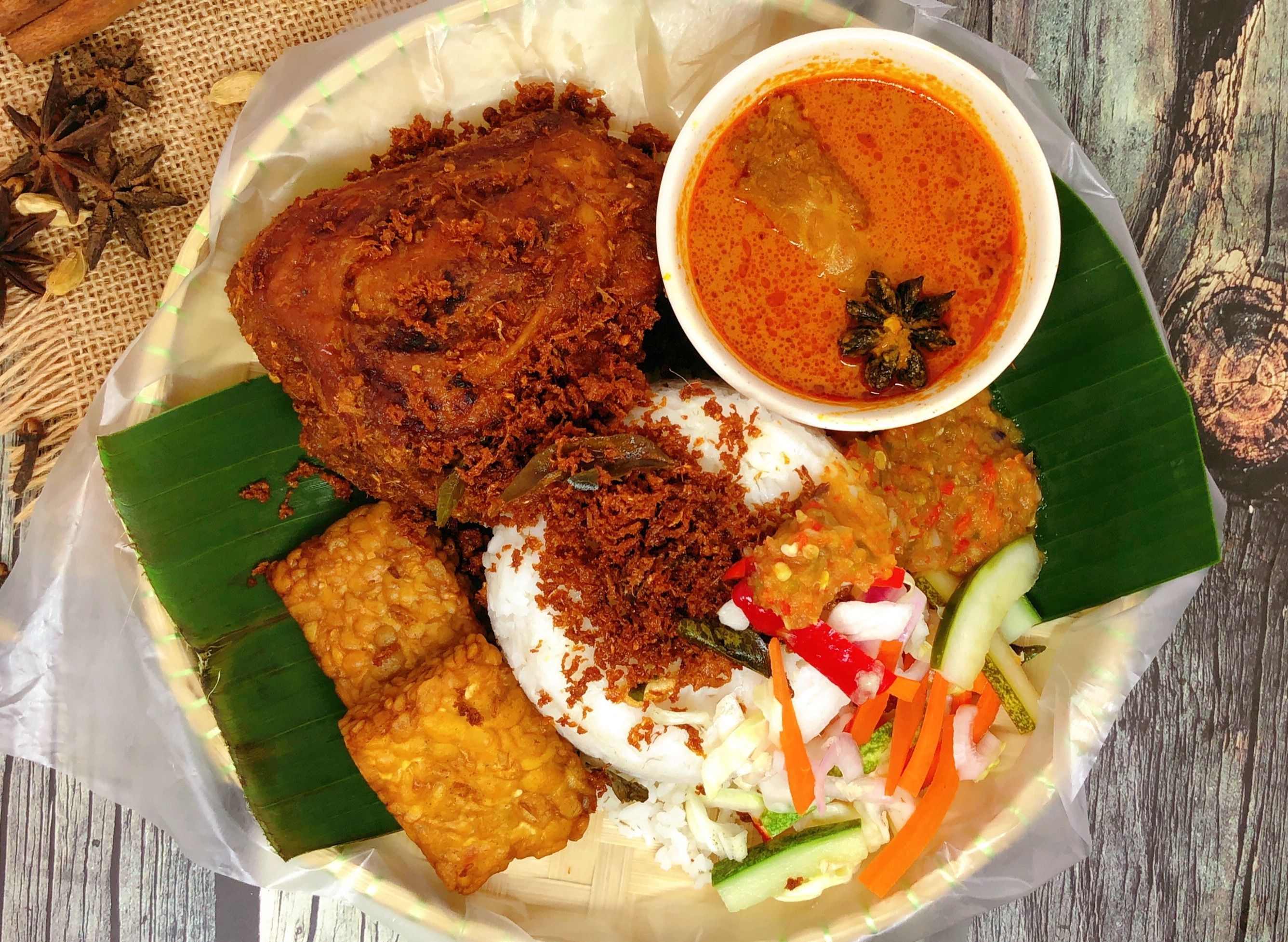 Julia Nasi Ayam Foodpanda Kuantan 