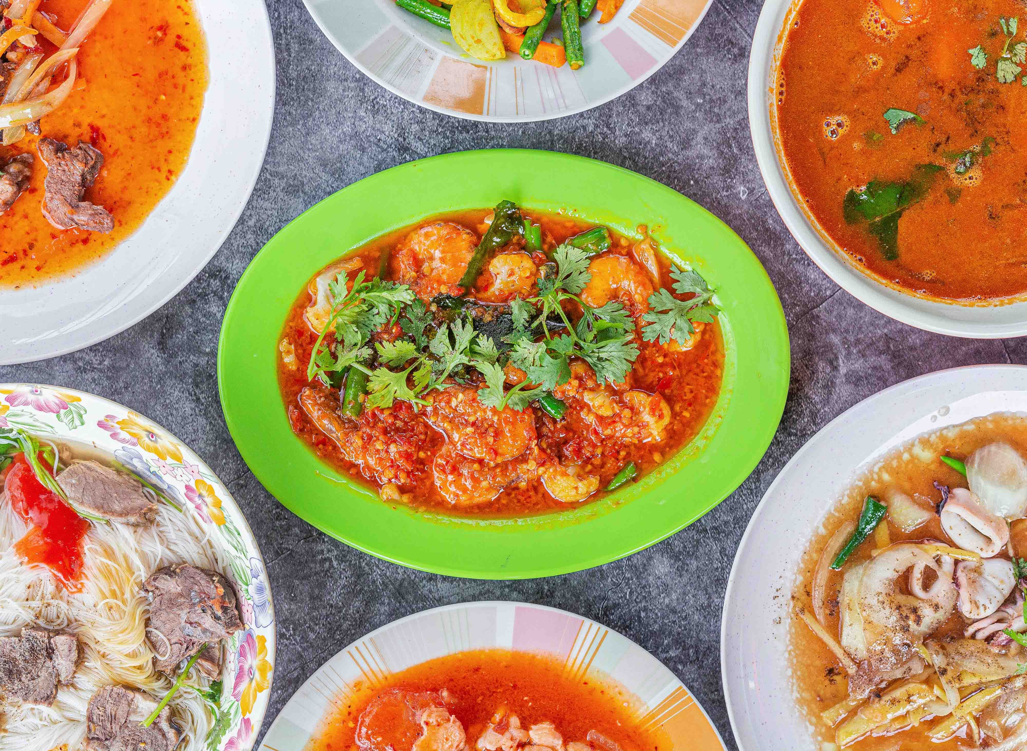 Masakan Panas Kak Aisyah menu and delivery in Nilai | foodpanda