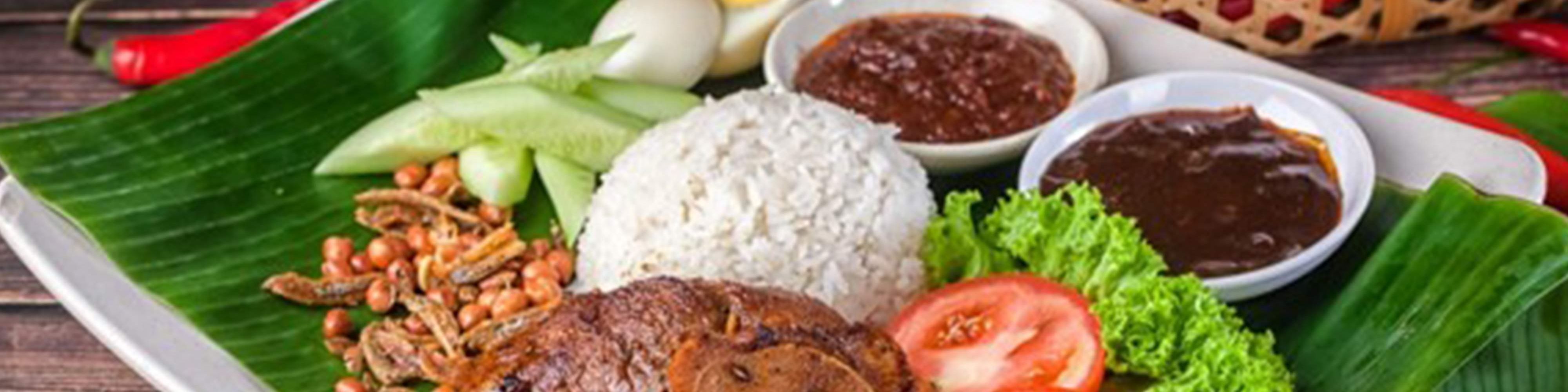 Pak Ali Nasi Lemak Daun Pisang (Kuchai Lama) | Food Delivery from foodpanda