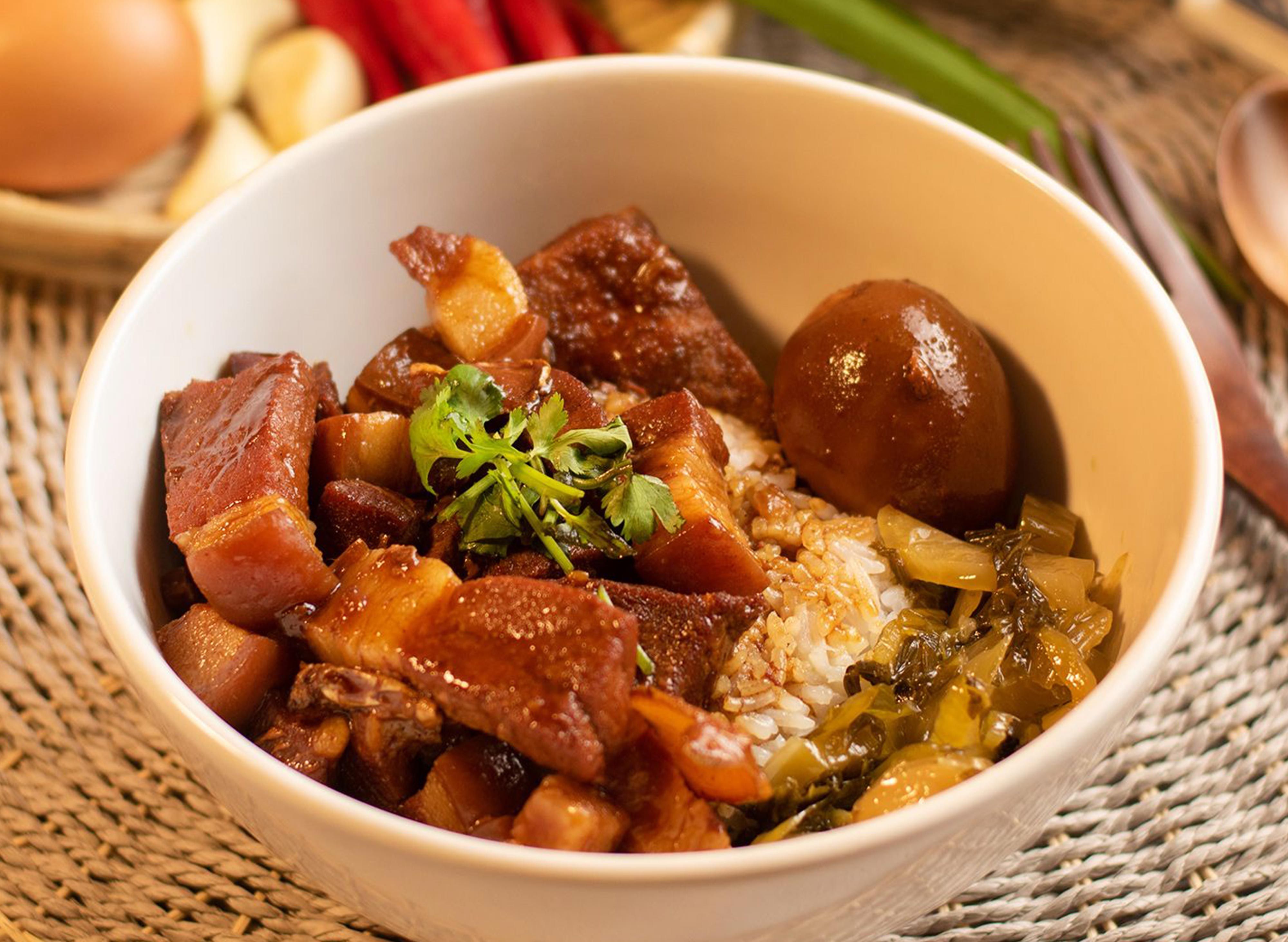 Classic Taiwan Braised Pork Rice (Merdeka Permai) menu and delivery in ...