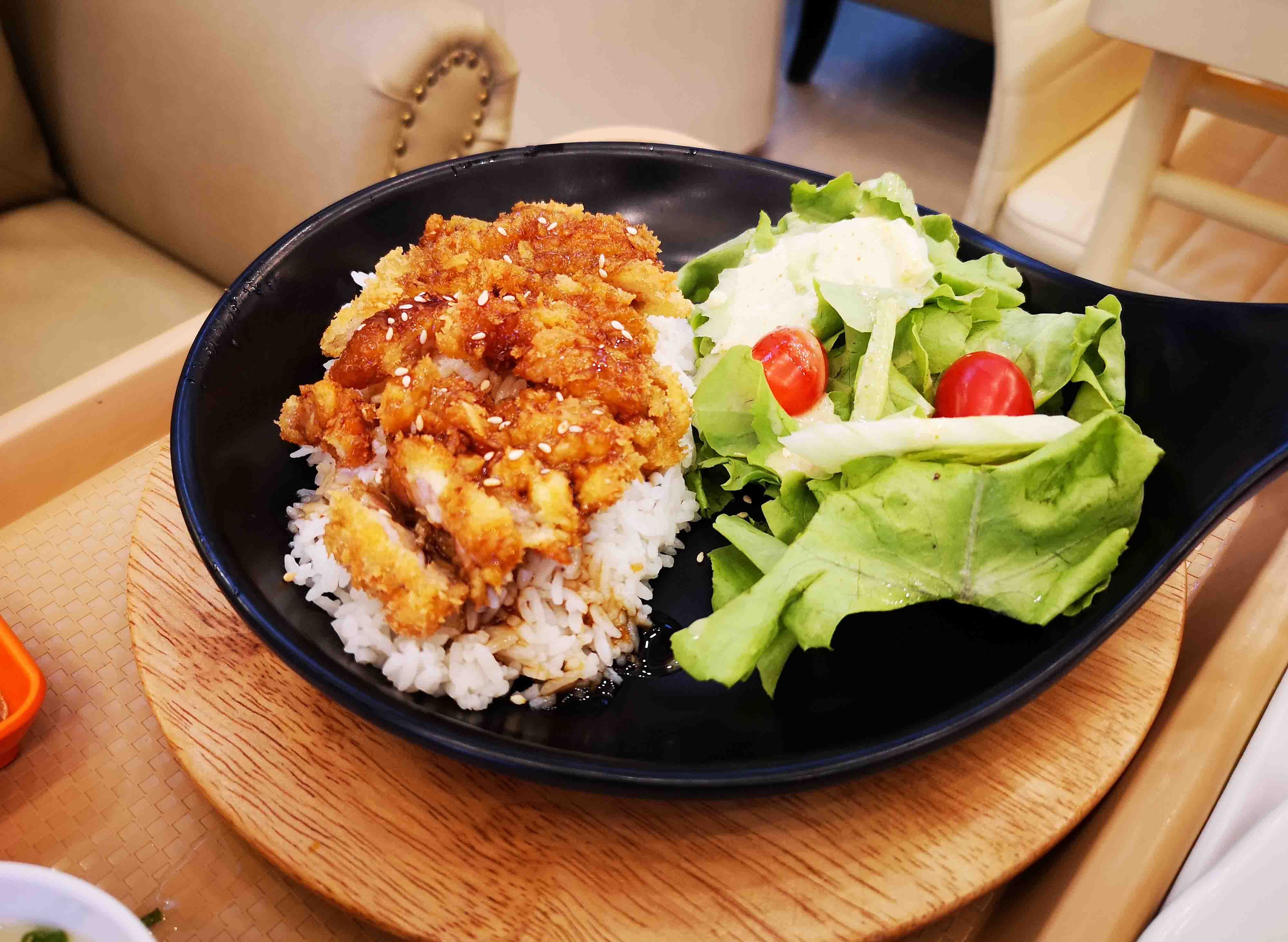 FAT LOOK CHICKEN CHOP RICE & SPAGHETTI @ HOH LIAO KOPITIAM SDN BHD ...