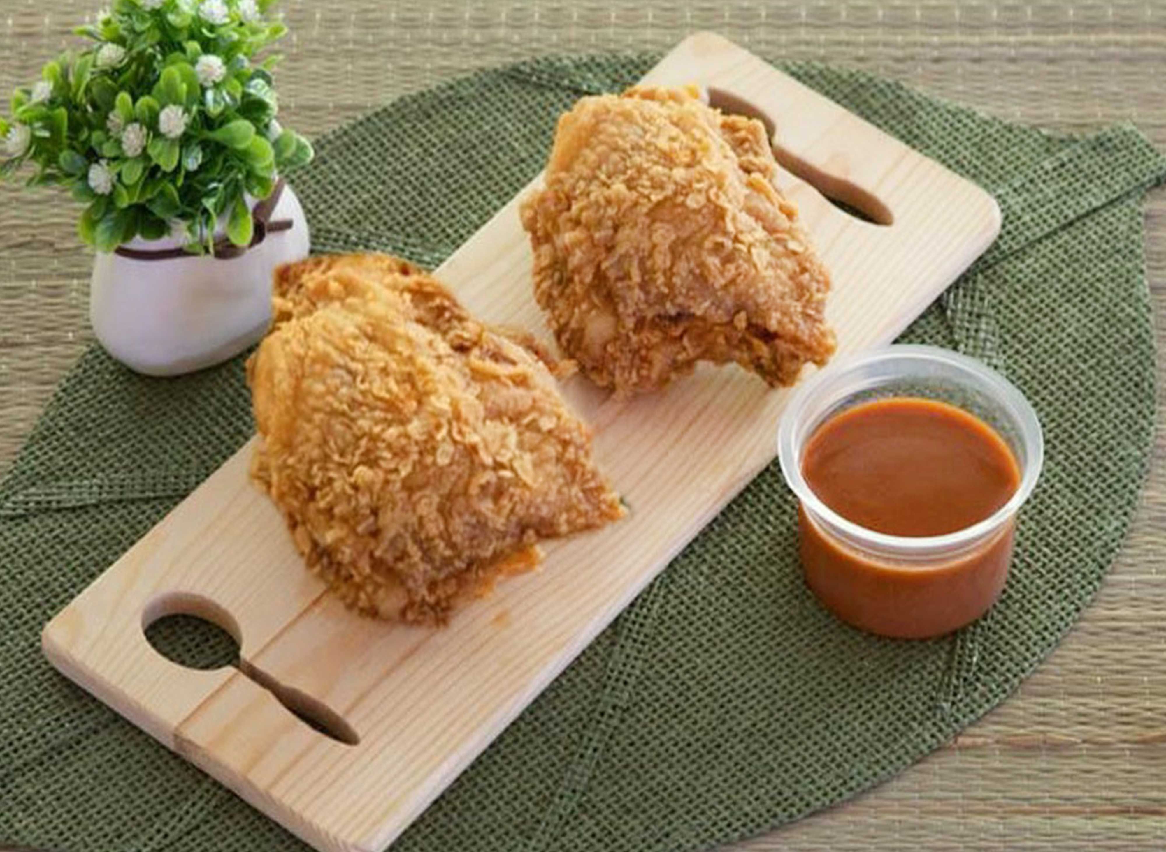 Malihah Fried Chicken (Emart Batu Kawa) menu and delivery in Kuching ...