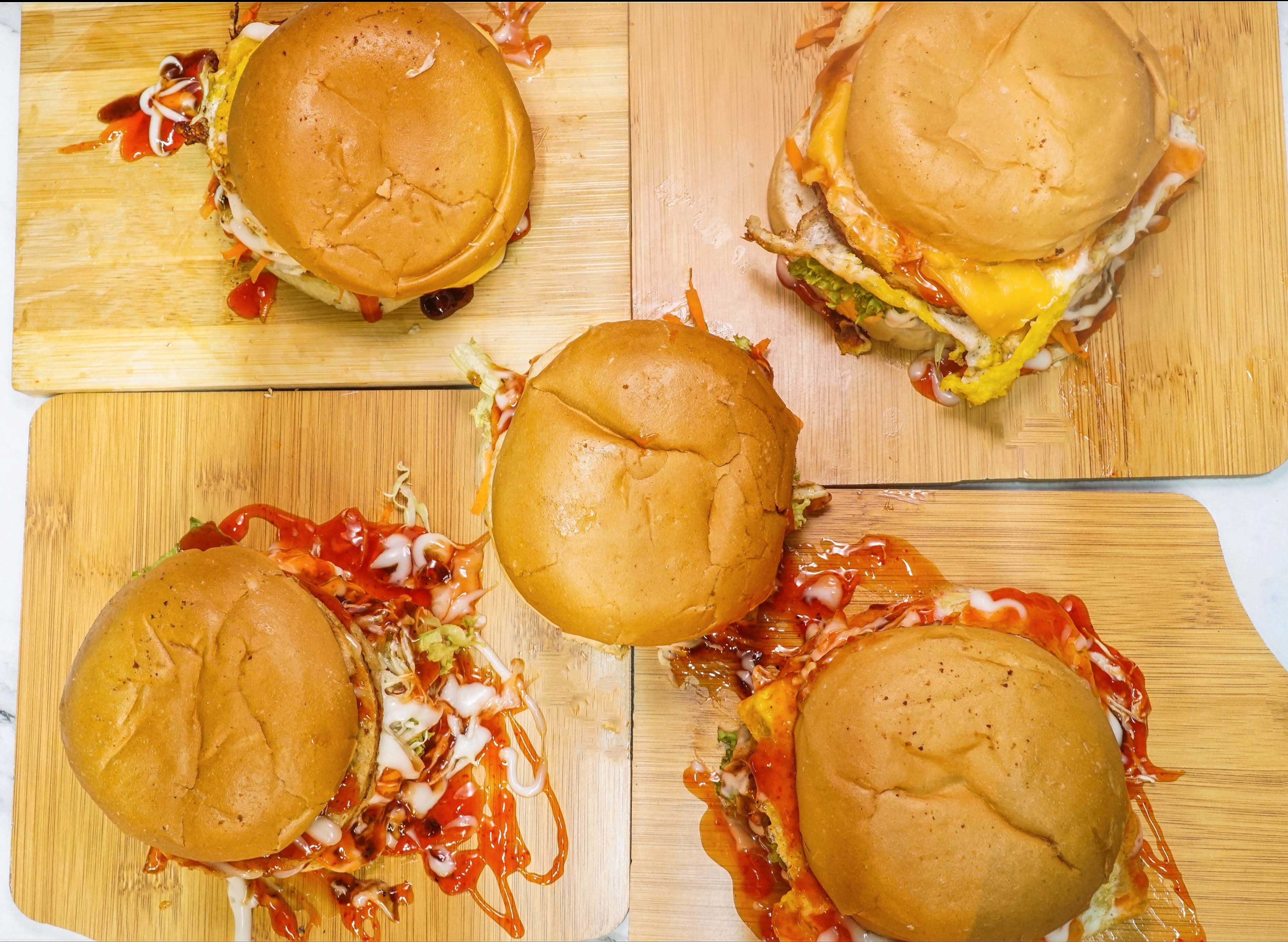 BAKSINI BRO'S BURGER menu and delivery in Klang | foodpanda