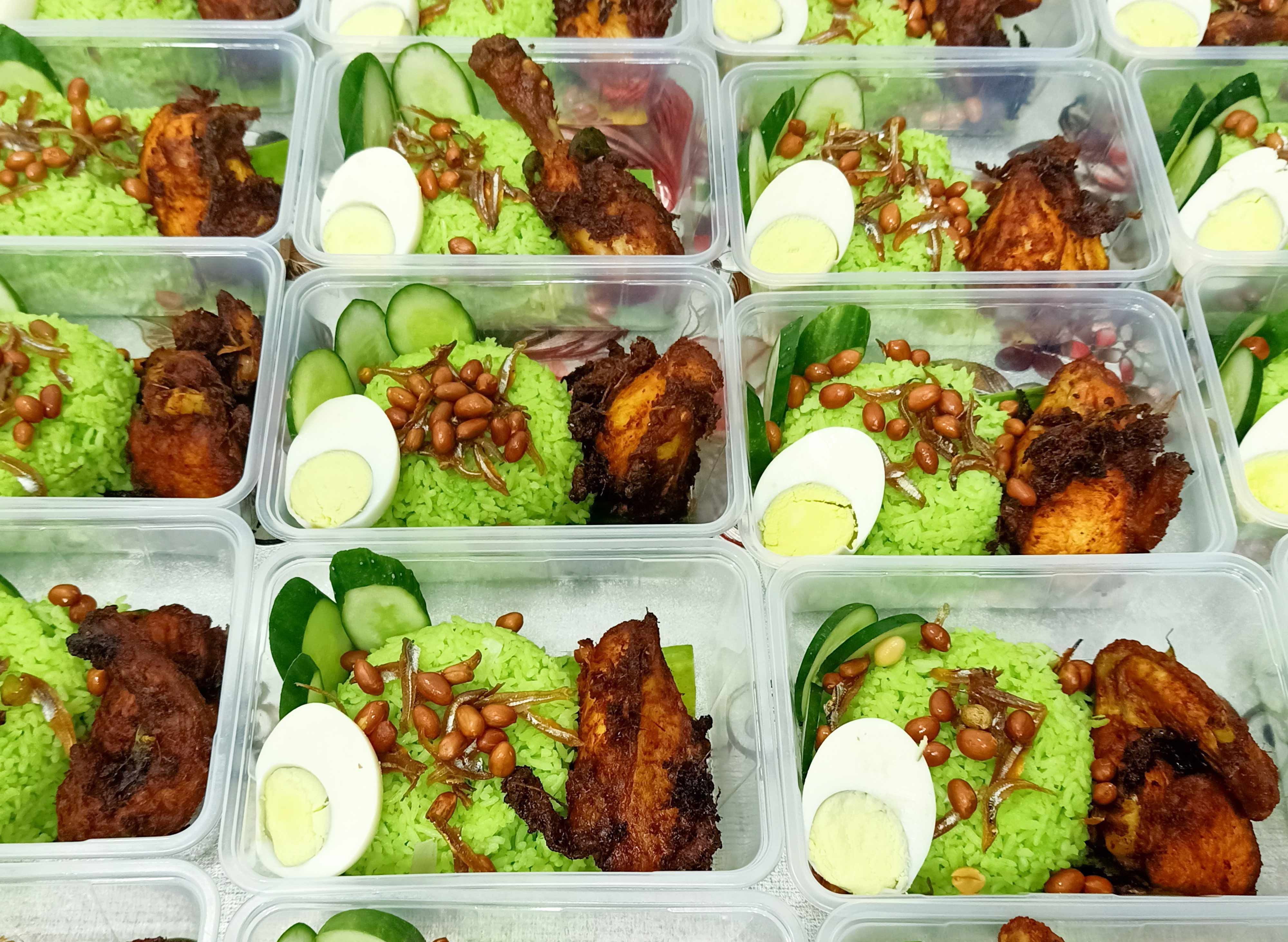 Azila Sweet Kitchen menu and delivery in Hulu Langat | foodpanda