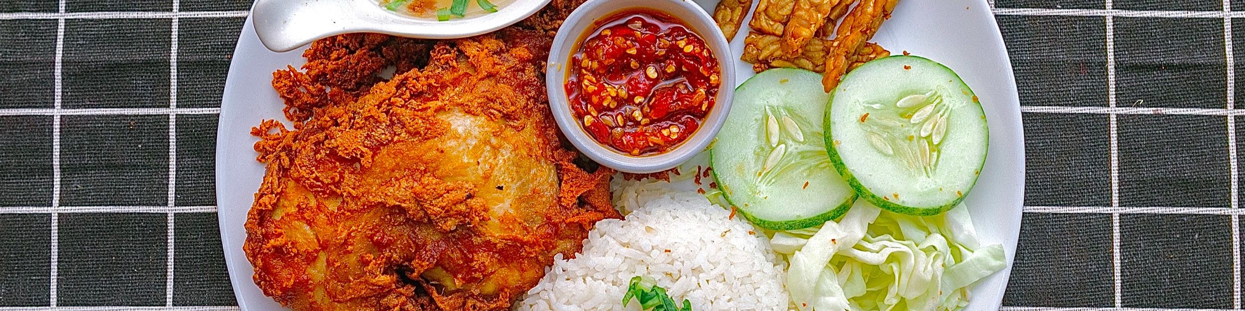 Ayam Gepuk Pak Raden , Restoran Mama menu and delivery in Alor Setar ...