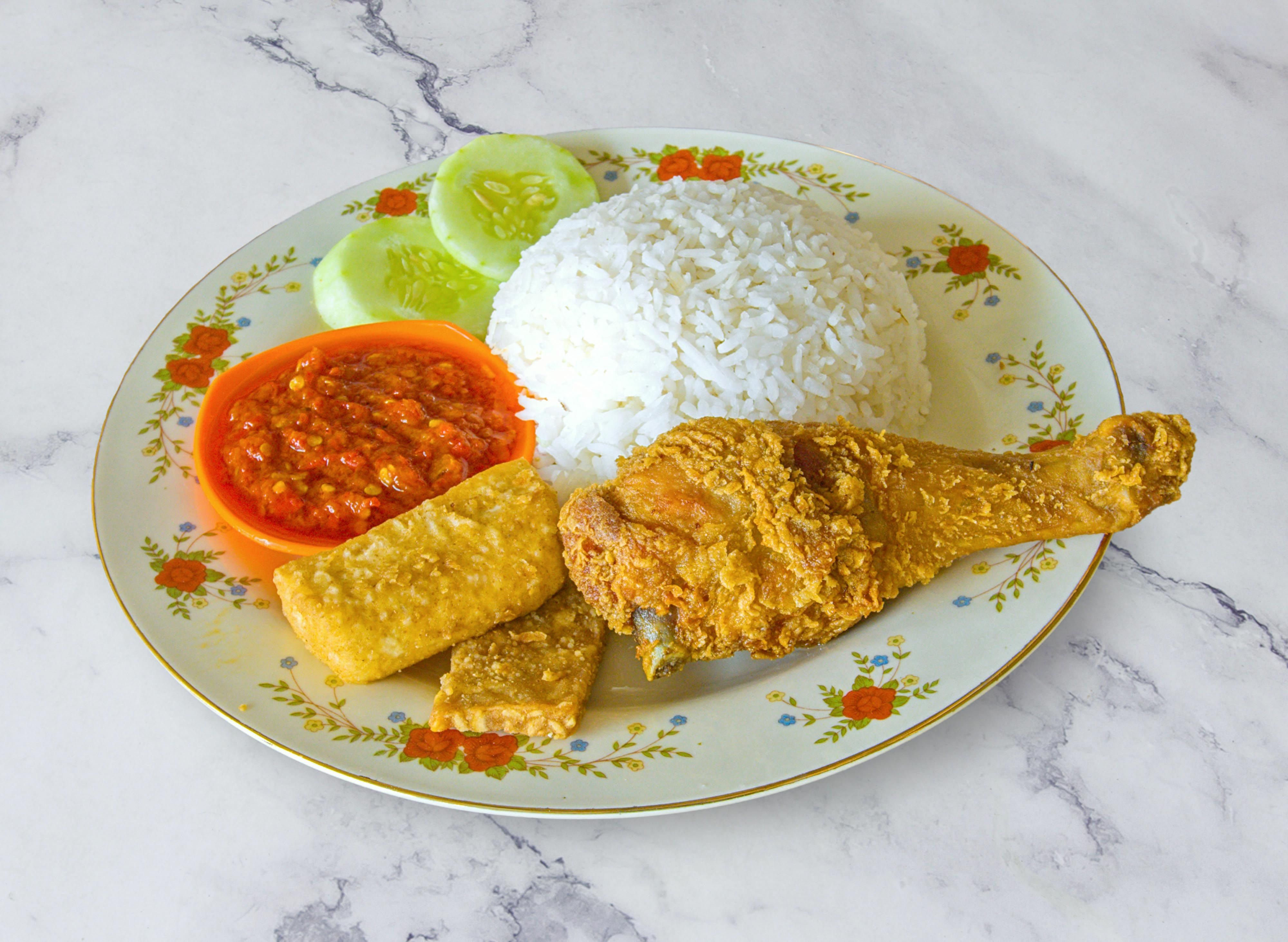 IBU LIS AYAM PENYET & BAKSO menu and delivery in Perai | foodpanda