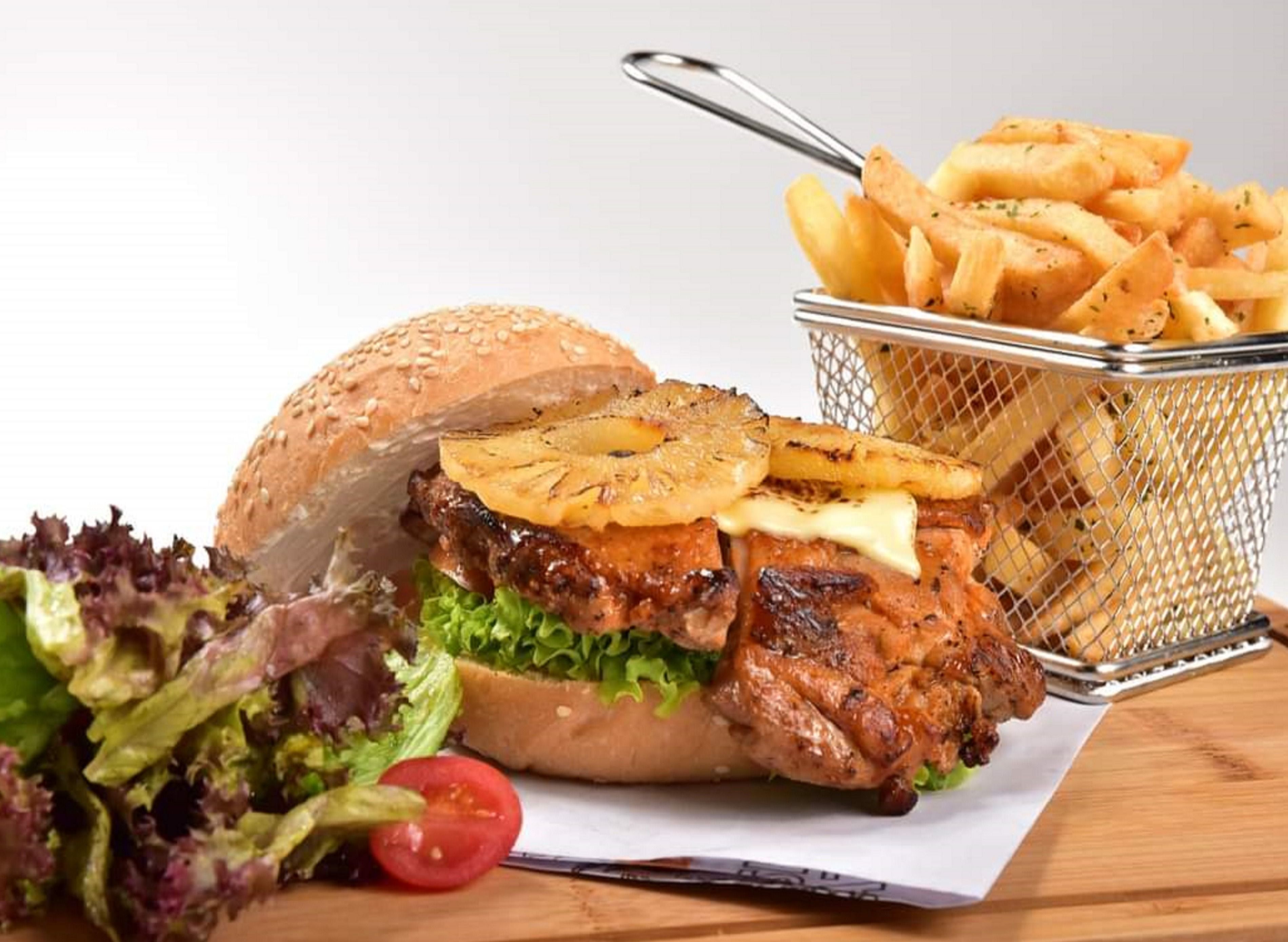 Fatboi Kitchen menu and delivery in Iskandar | foodpanda