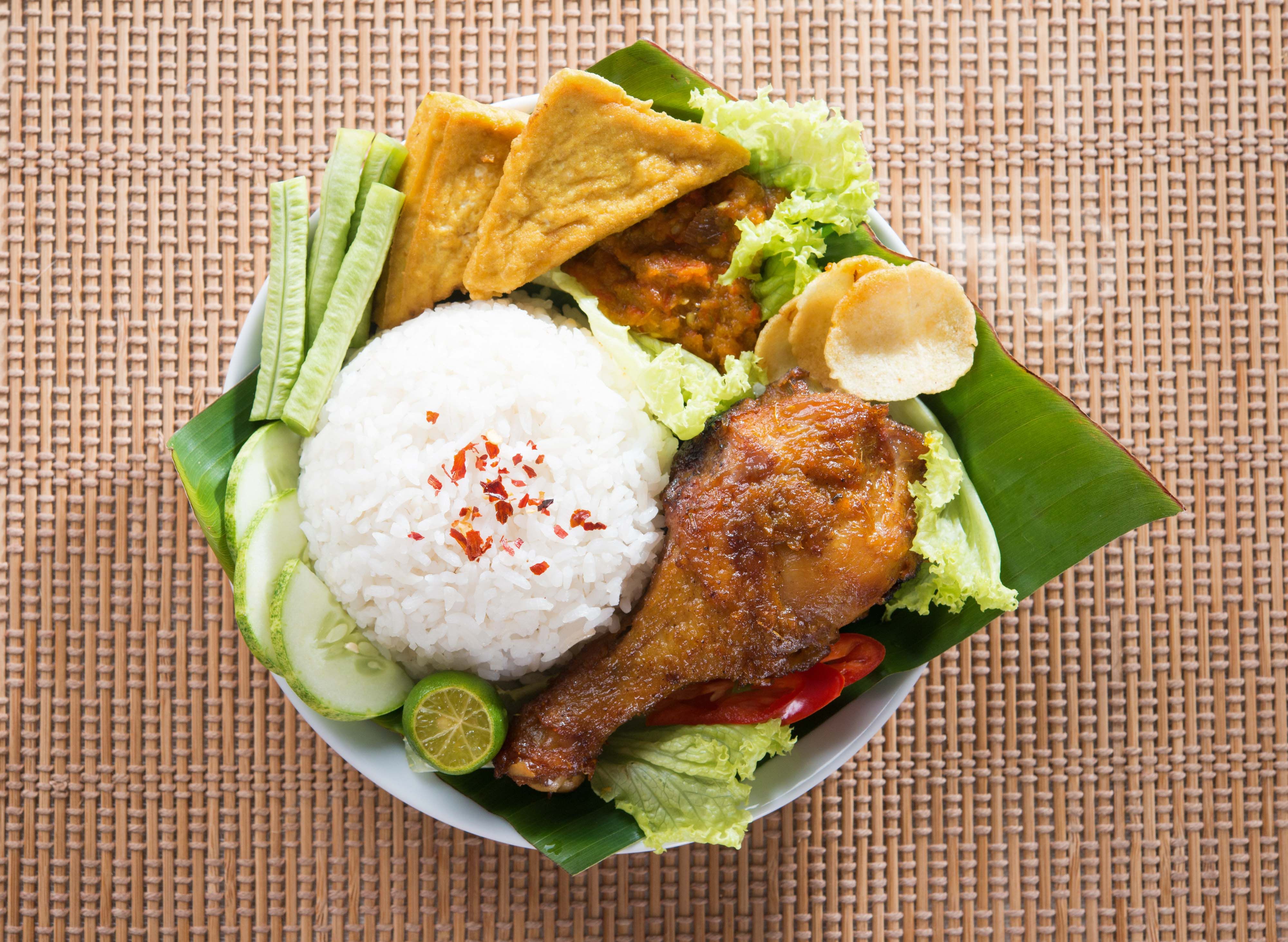 Kedai Makan Kak Long Unikl Taman Shamelin menu and delivery in Kuala ...