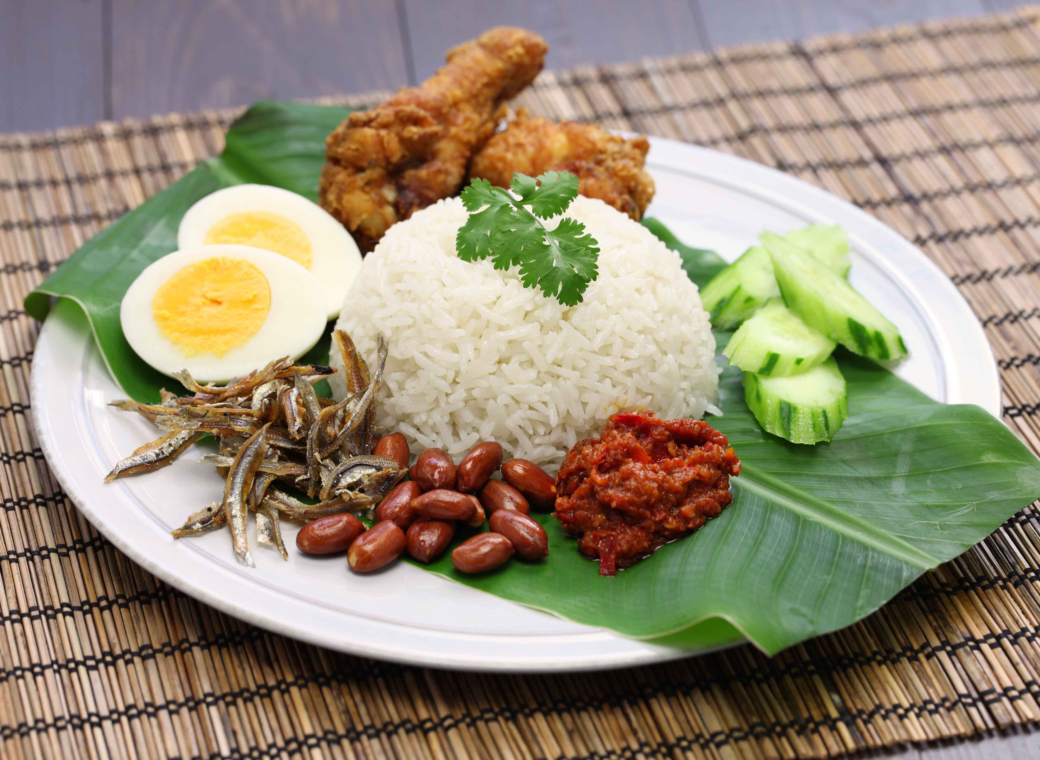 Nasi Lemak Pasar Bercham | Food Delivery from foodpanda