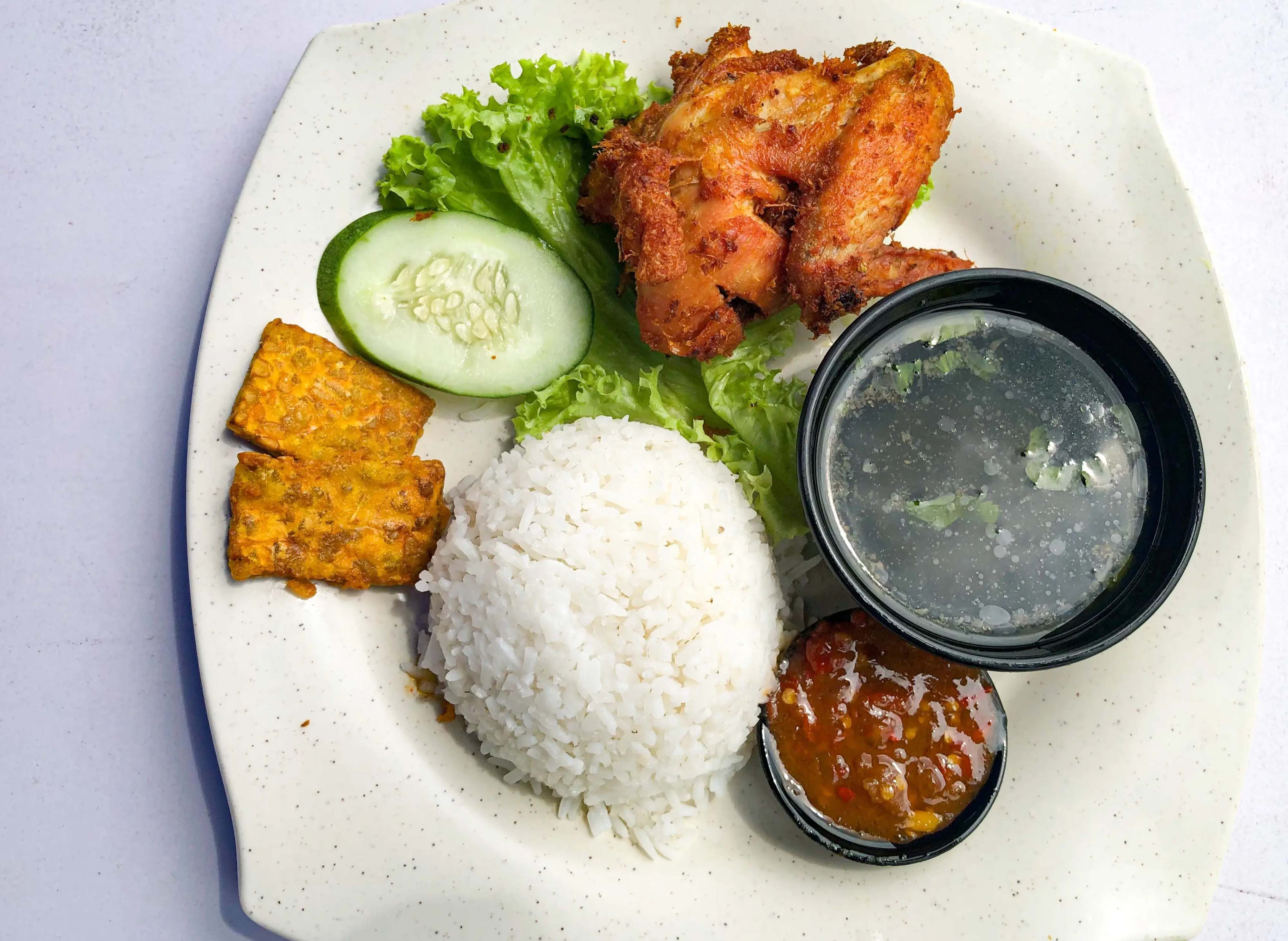 Restoran Nasi Ayam Penyet Lapan Satu menu and delivery in Selayang ...