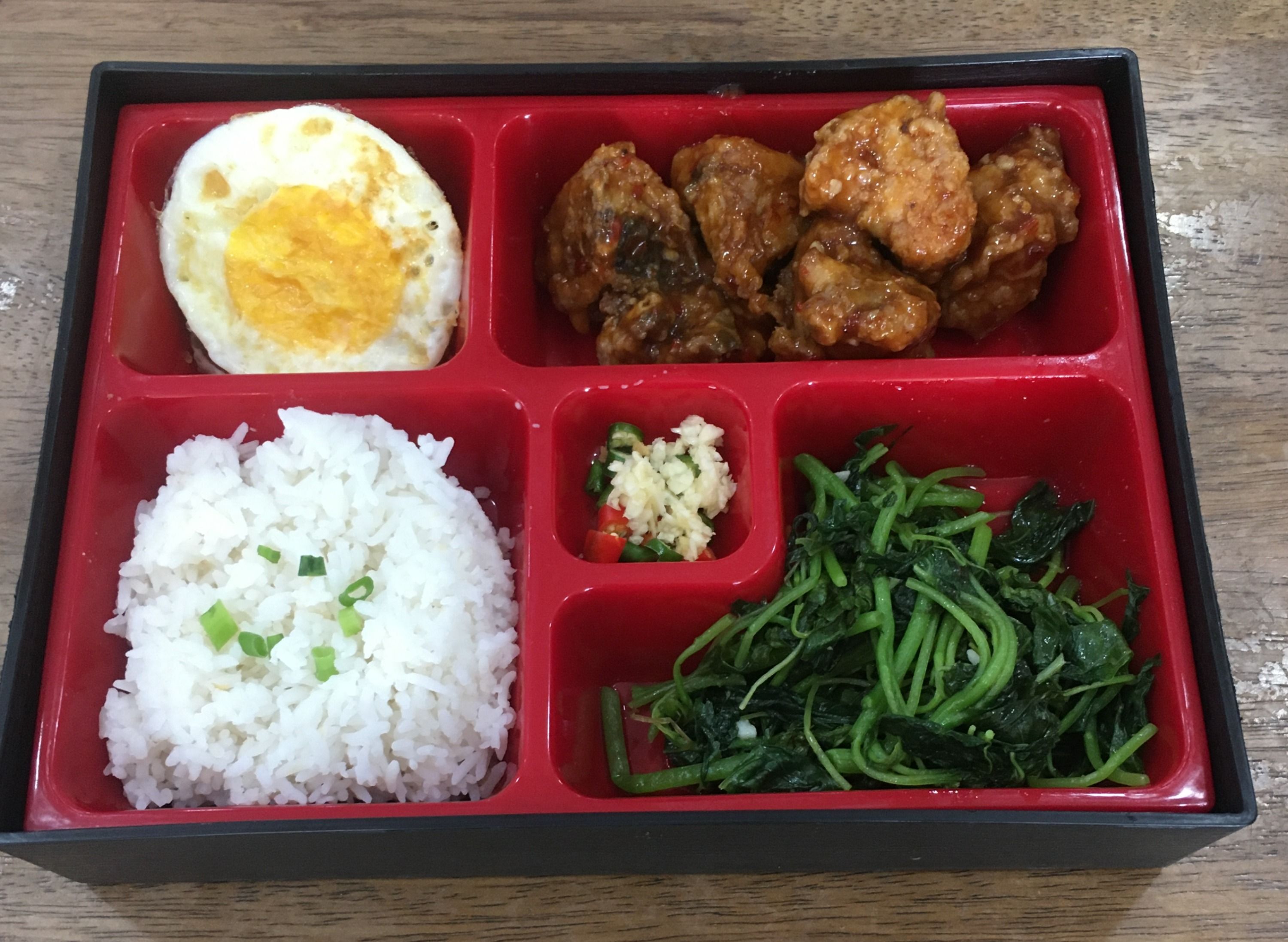 Anyone here eat mixed rice to save $ everyday?