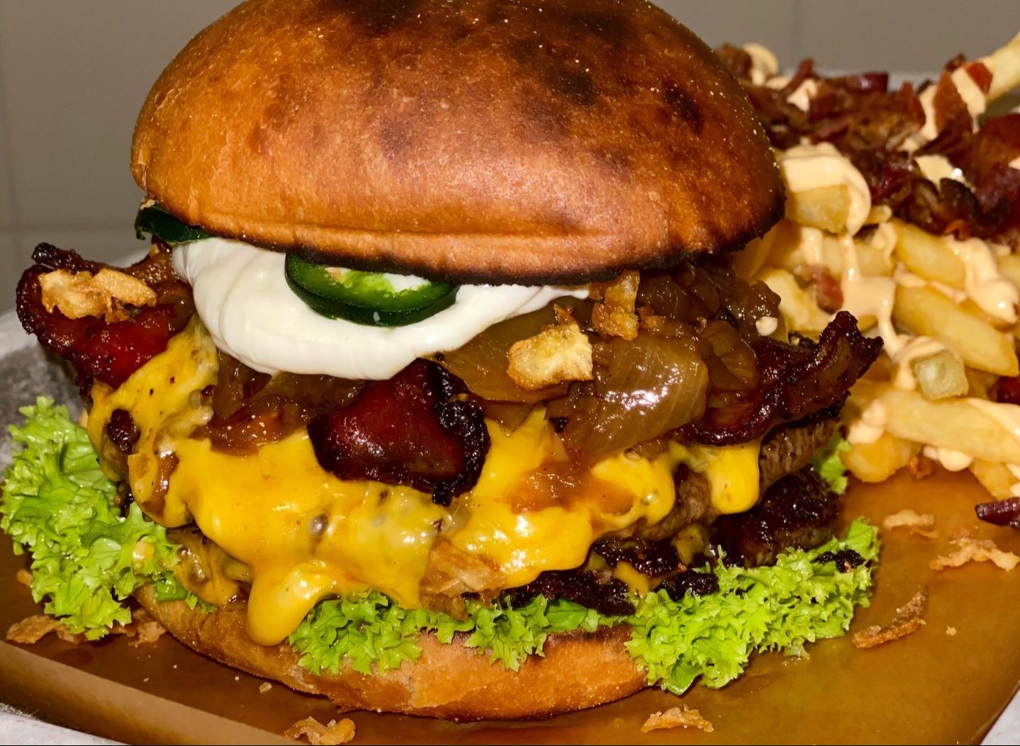 O Burgers & Mores meny & priser - Beställ online i Lund | foodora