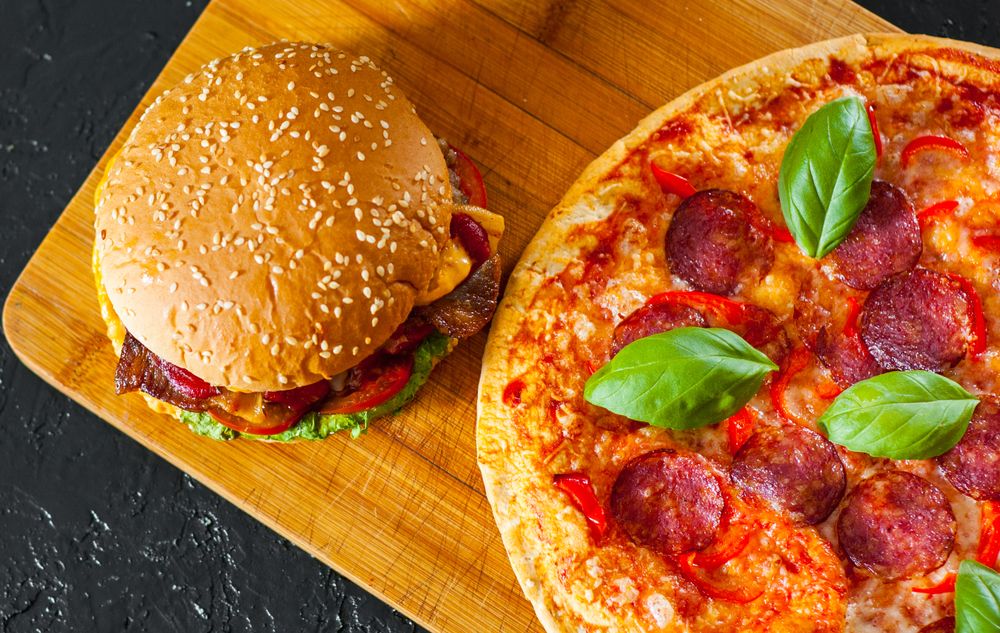 Danie's Burger & Pizzas meny - Beställ online i Uppsala | foodora