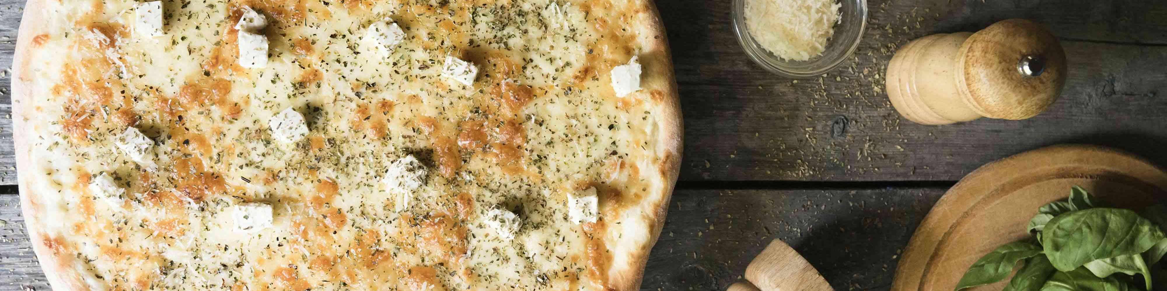 Pizzeria Rutviks meny - Beställ online i Luleå | foodora