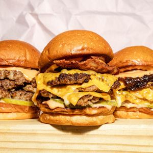 Smash It: Burgers & More - Centro Pacita delivery in San Pedro Laguna ...
