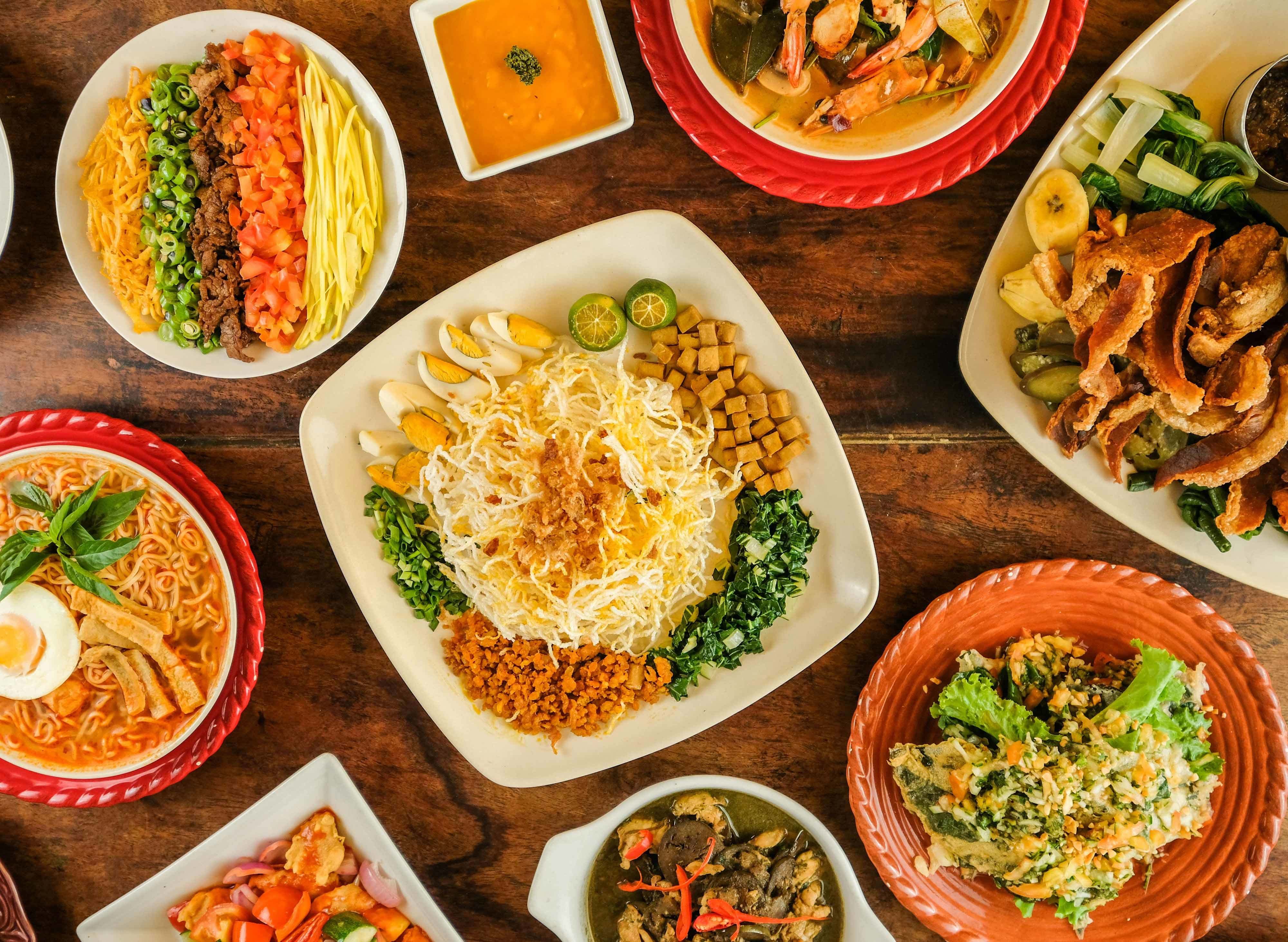 Village Chefs by The Little Green Kitchen - Hacienda Verde delivery in ...