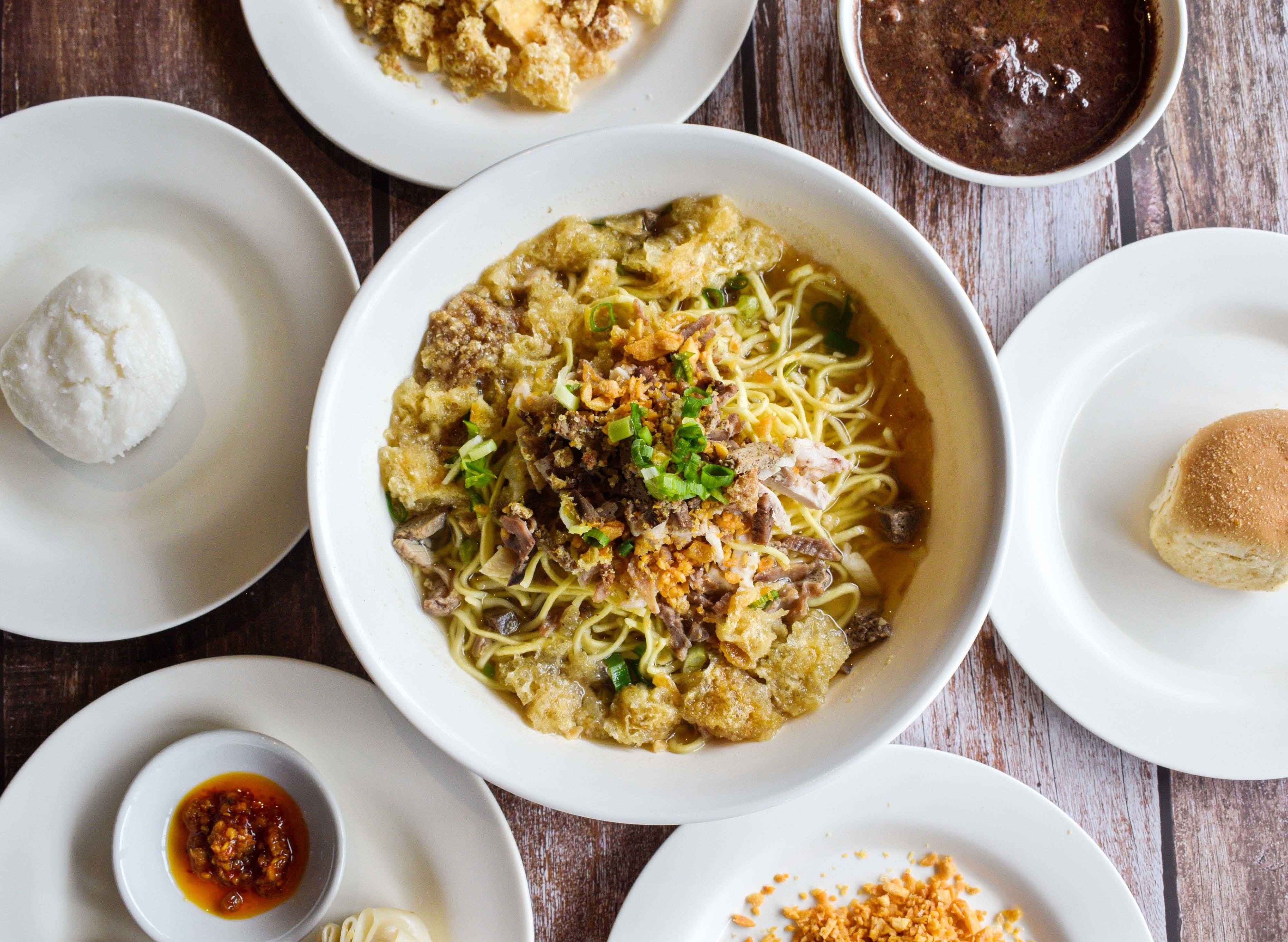 Deco's Original La Paz Batchoy - Robinsons Jaro delivery in Iloilo City ...