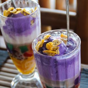 Sol's Halo-Halo and Desserts - Pabayo Hayes Street Menu, Price | Food ...