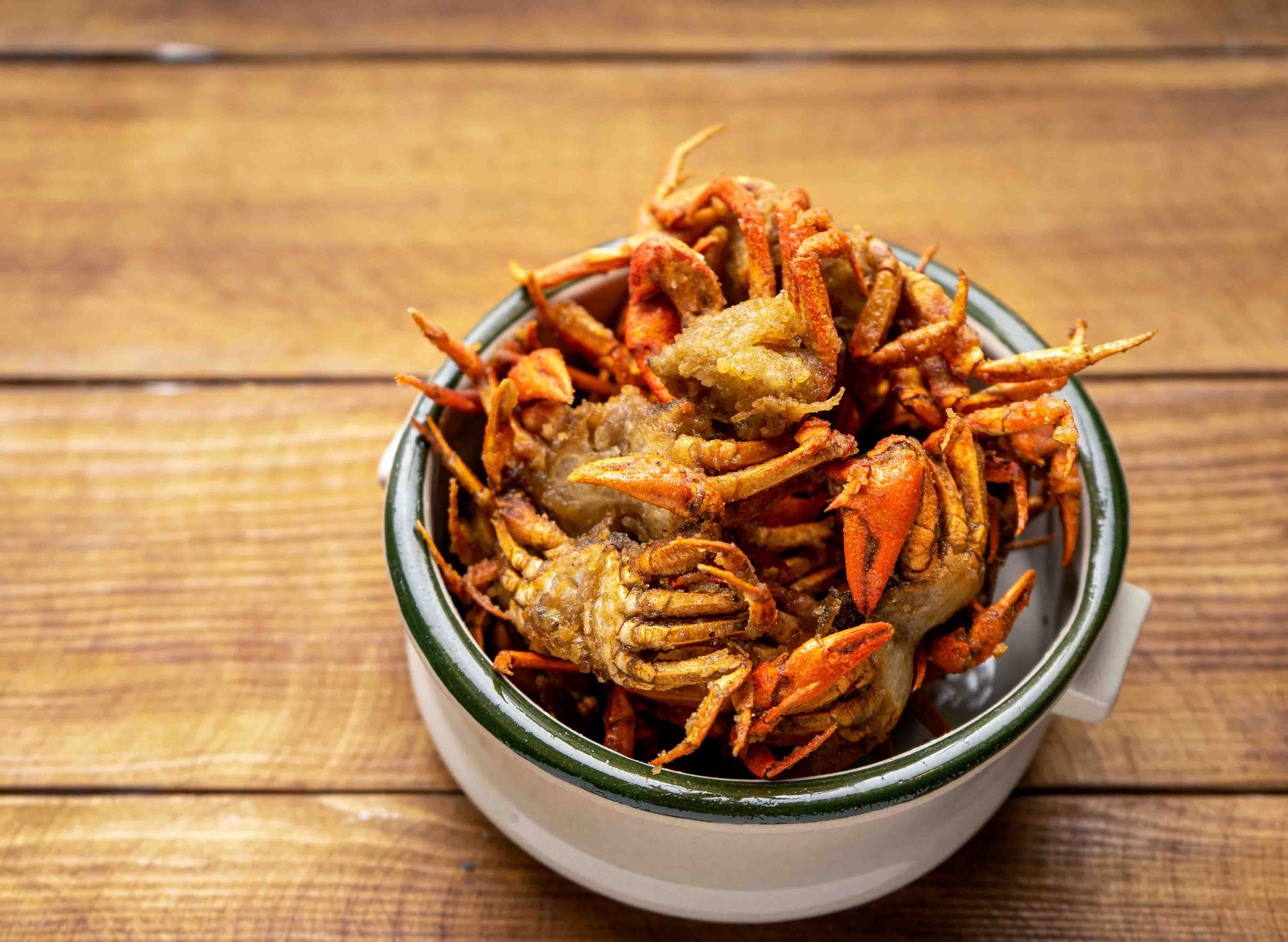 Uramakeria Fusion Rolls and Sushi Burrito menu delivery | Order food ...