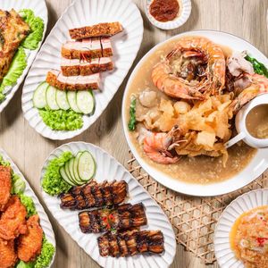 Tun Xiang Hokkien Delights (Novena Square 2) Delivery Near You ...