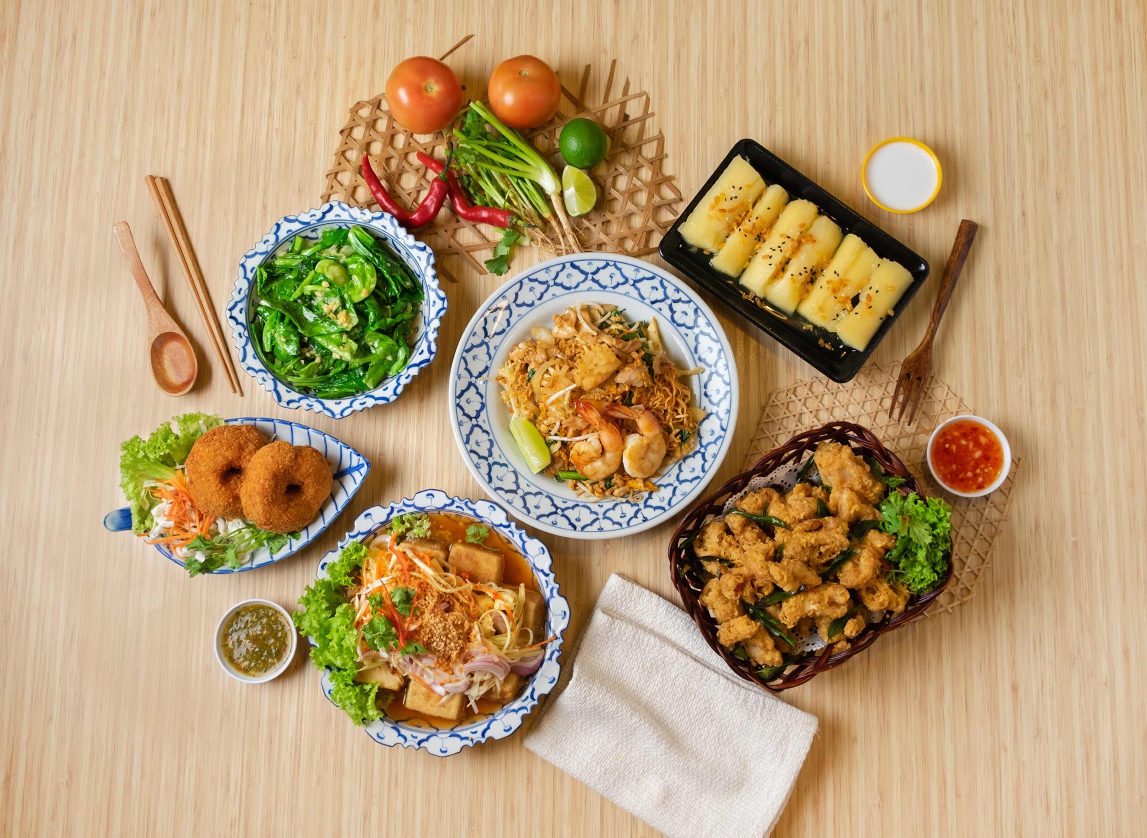 Yaowarat Seafood (27 Teck Chye Terrace) - Islandwide Delivery菜单 ...