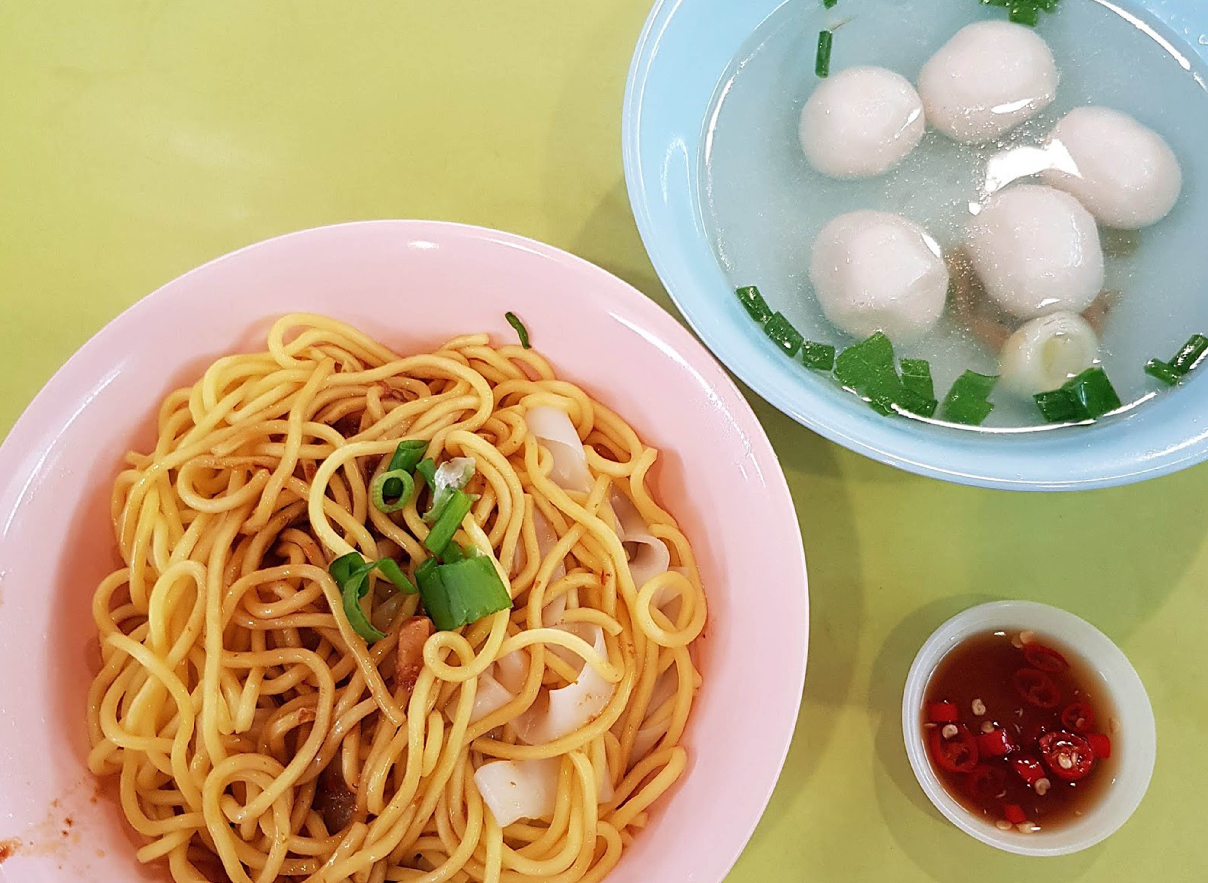 Tampines 201C Fish Soup & Fried Delights (Chang Cheng Food Court ...