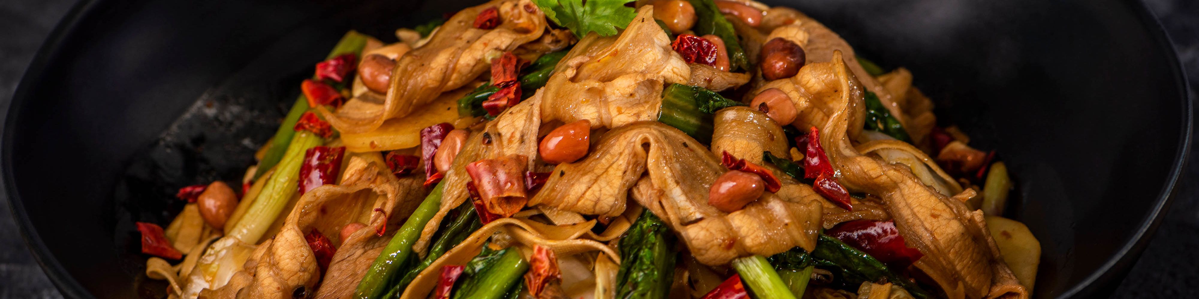 Man Tang Hong Mala Hot Pot 满堂红麻辣香锅" (Paya Lebar) Delivery Near You ...