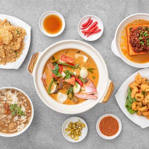 Teck Ee Seafood Fish Head Steamboat (936 East Coast Road) Menu, Price ...